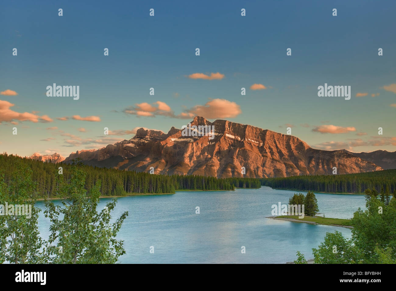 Two Jack Lake and Mt. Rundle at Sunset, Banff National Park, Alberta ...