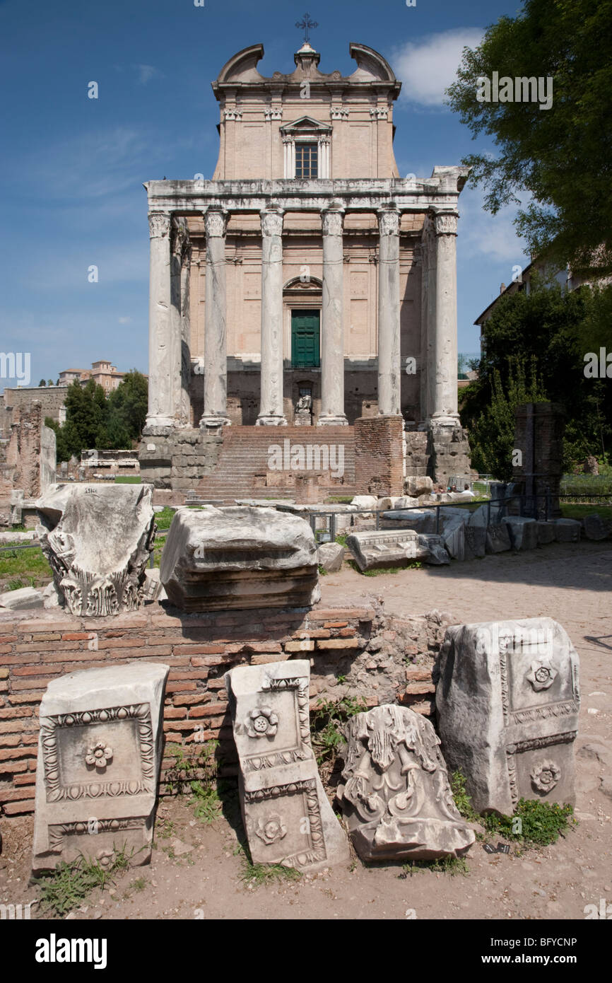 Rome ancient architecture Stock Photo - Alamy