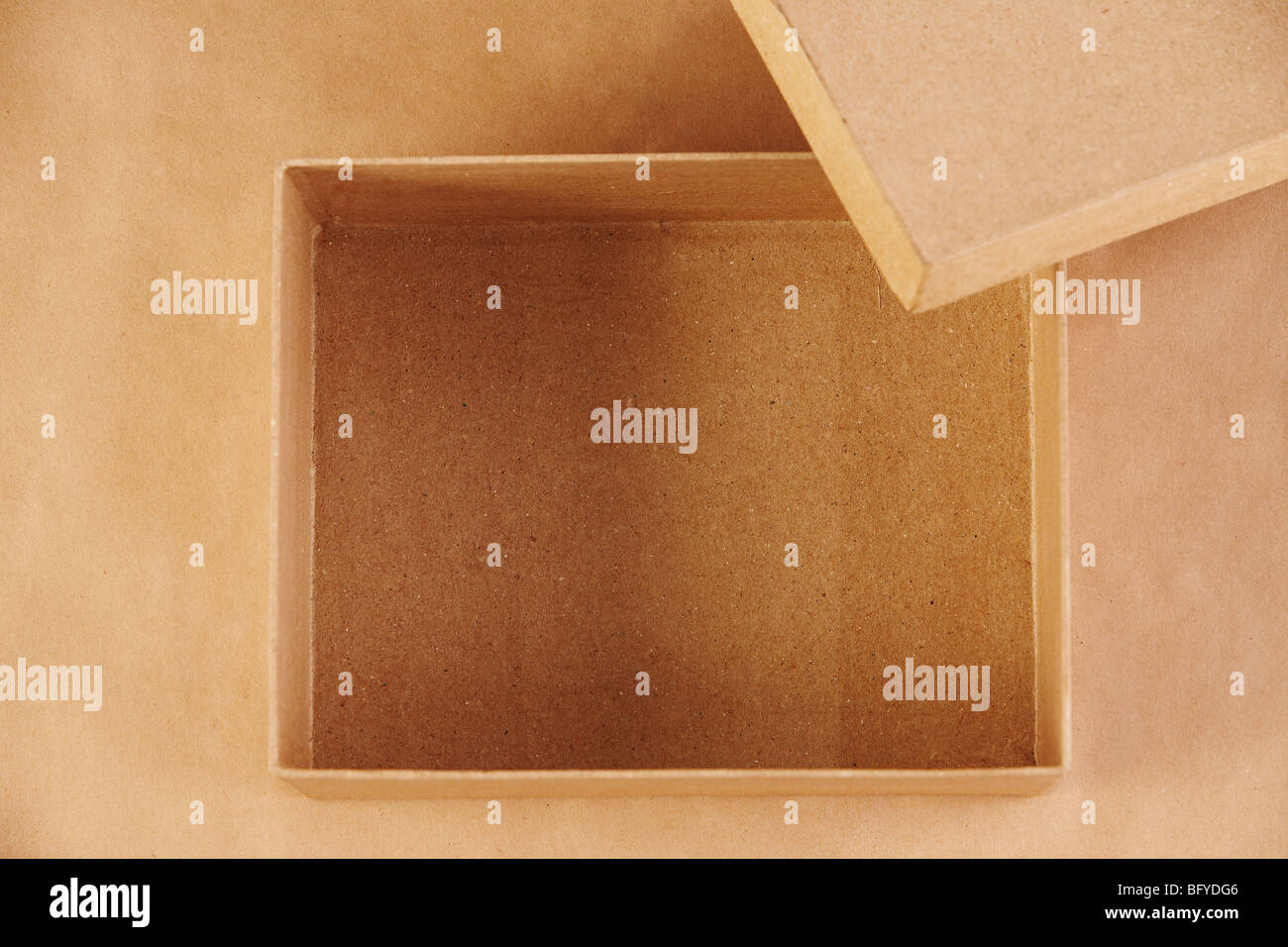 Overhead view of an empty cardboard box Stock Photo - Alamy