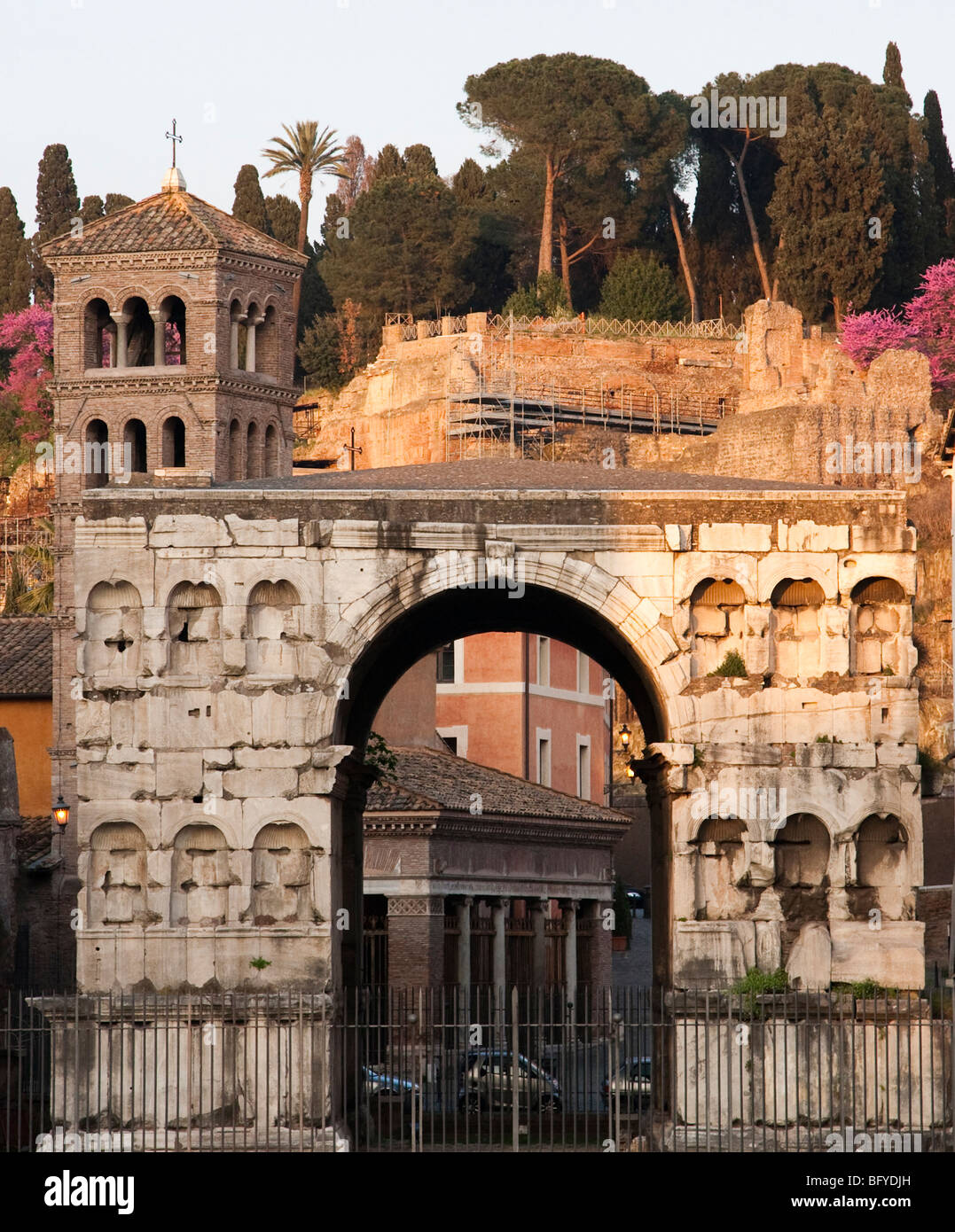 Rome ancient architecture Stock Photo - Alamy