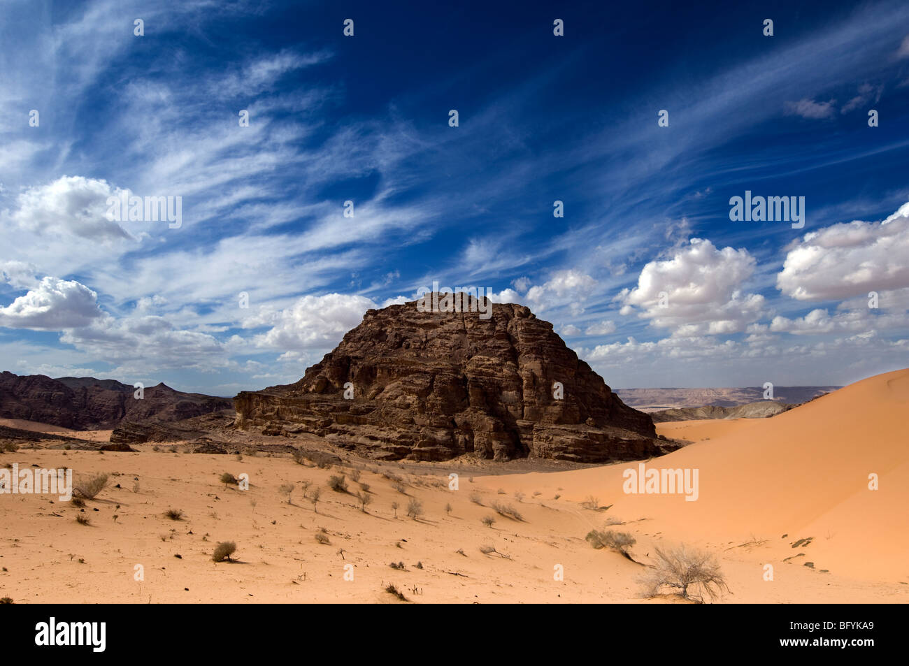 Beautiful desert vistas hi-res stock photography and images - Alamy