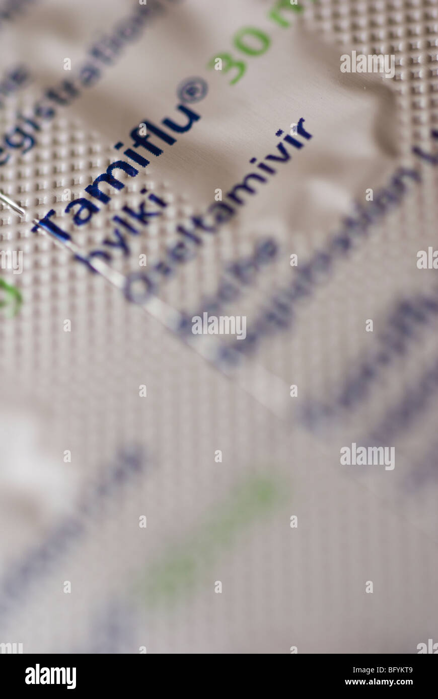 Viral medicine hi-res stock photography and images - Alamy