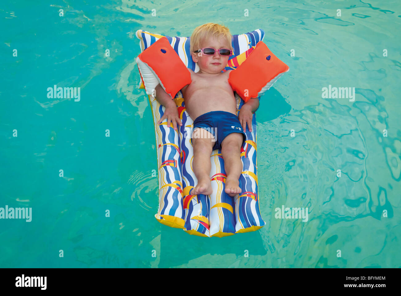 Body Floating Bed High Resolution Stock Photography and Images - Alamy