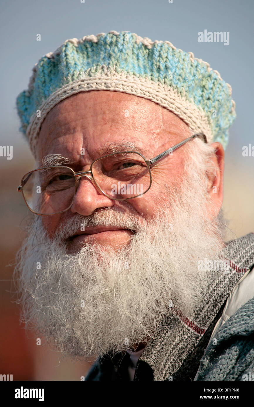 Portrait of a man in Istanbul's Sultanahmet district Stock Photo - Alamy