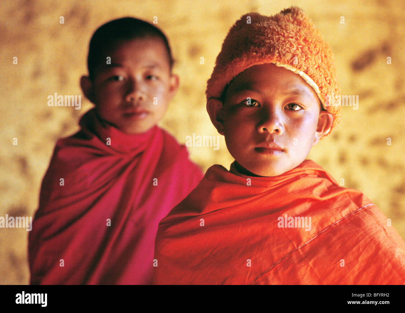 Portrait of two young Chinese Buddhist monks Stock Photo - Alamy