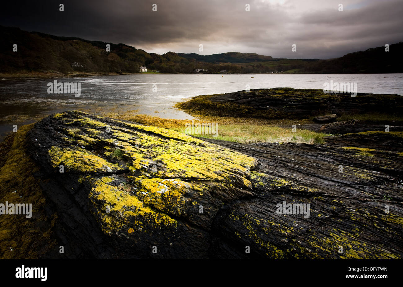 Rock Shore at Fearnach Bay in Melfort, Argyll & Bute, Scotland Stock ...