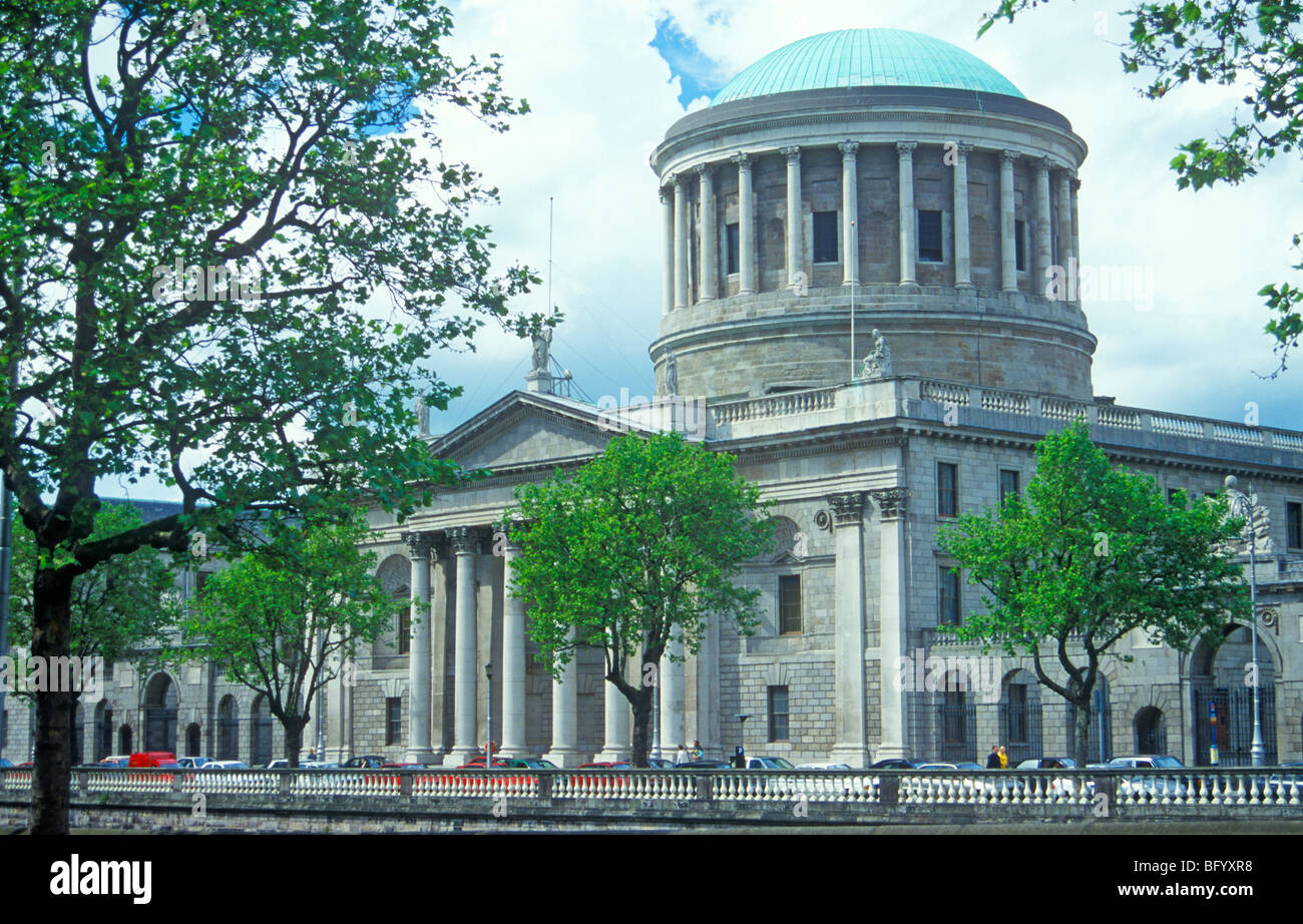 Four courts dublin dome hi-res stock photography and images - Alamy