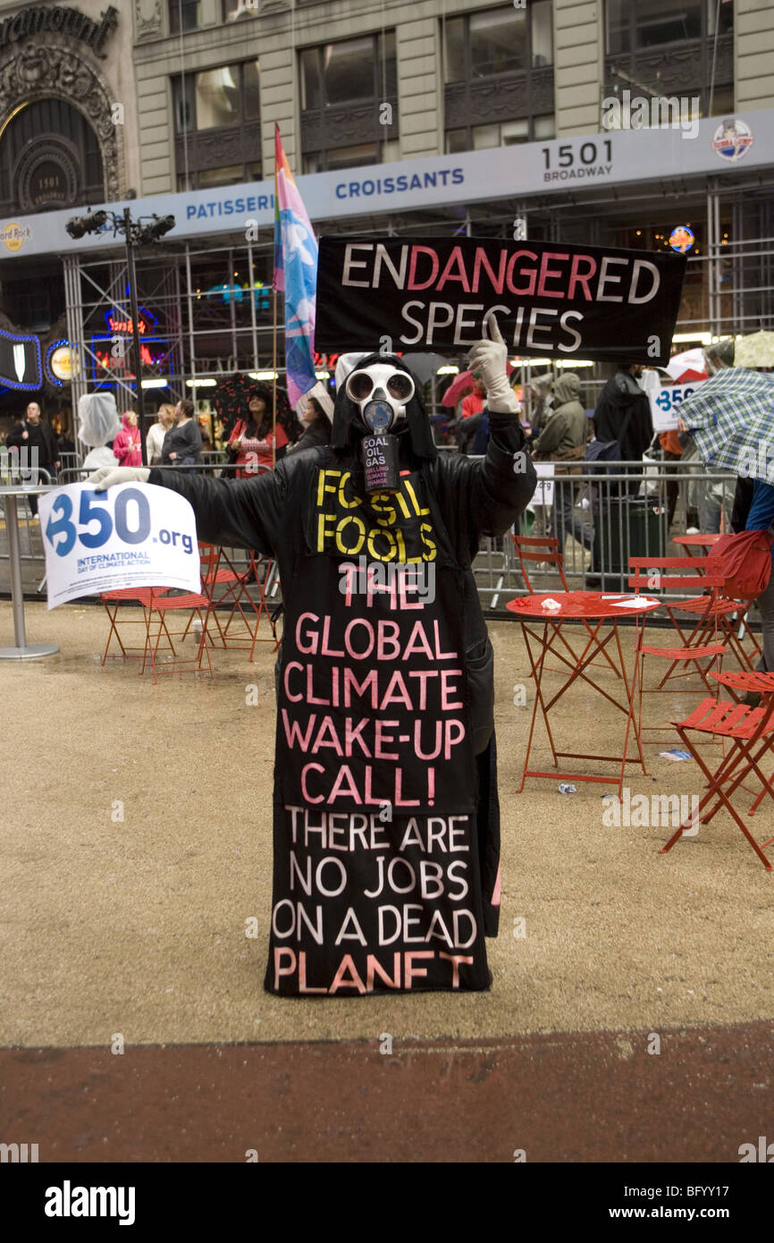 Global awareness hi-res stock photography and images - Alamy