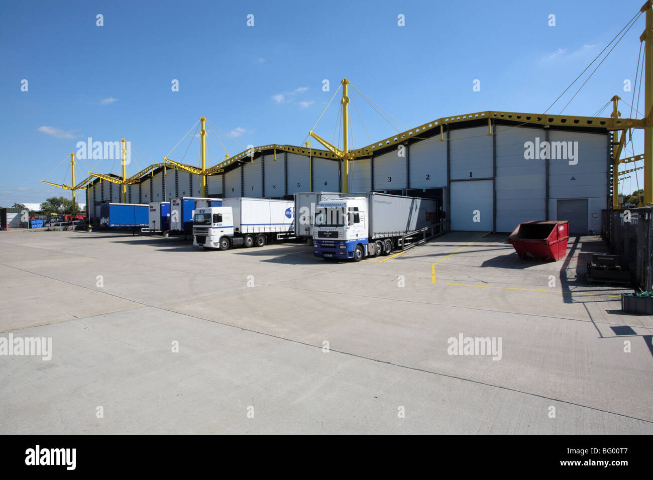 Renault distribution centre hi-res stock photography and images - Alamy