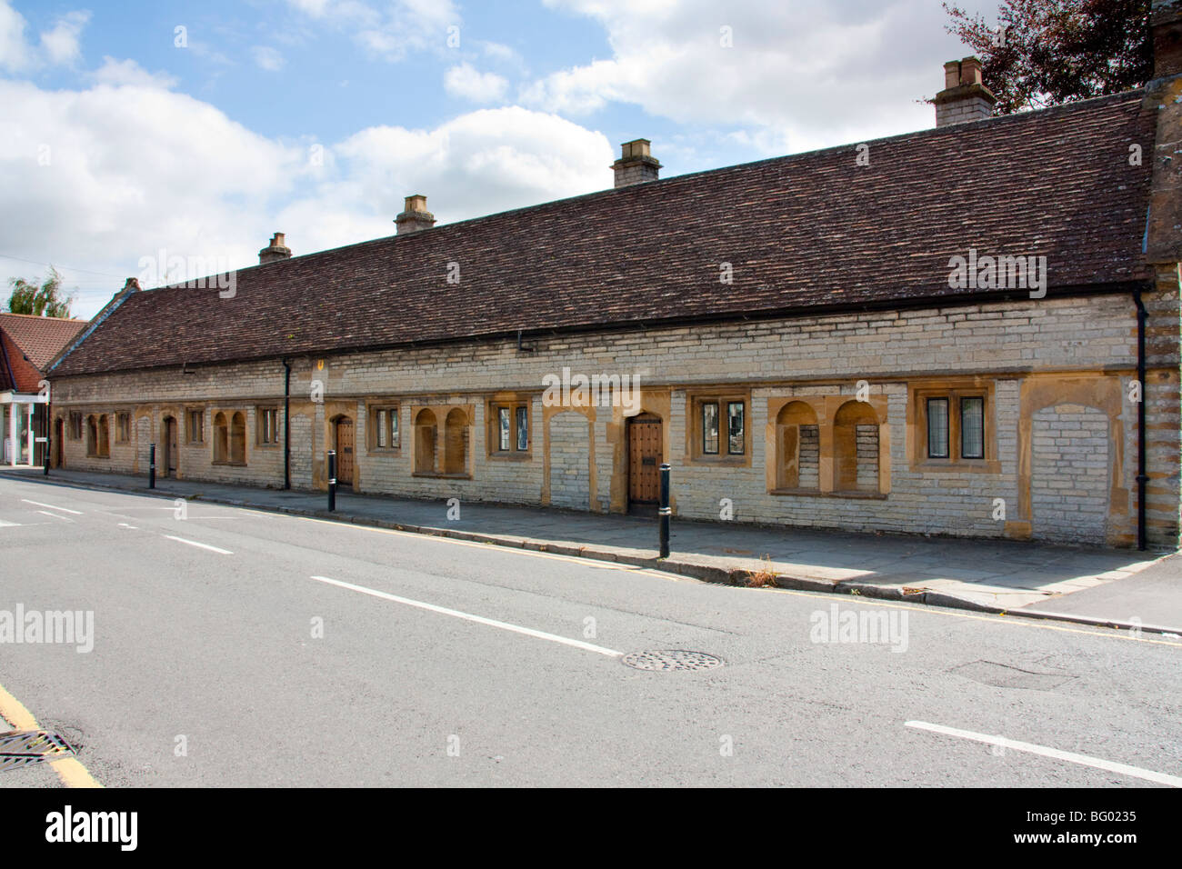 Hext almshouses hi-res stock photography and images - Alamy