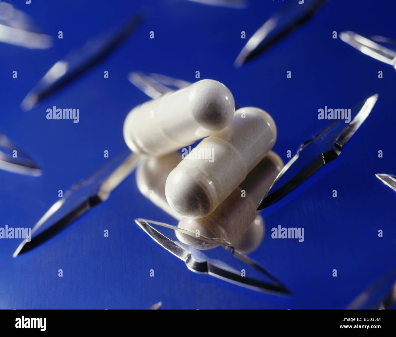 B12 capsules hi-res stock photography and images - Alamy