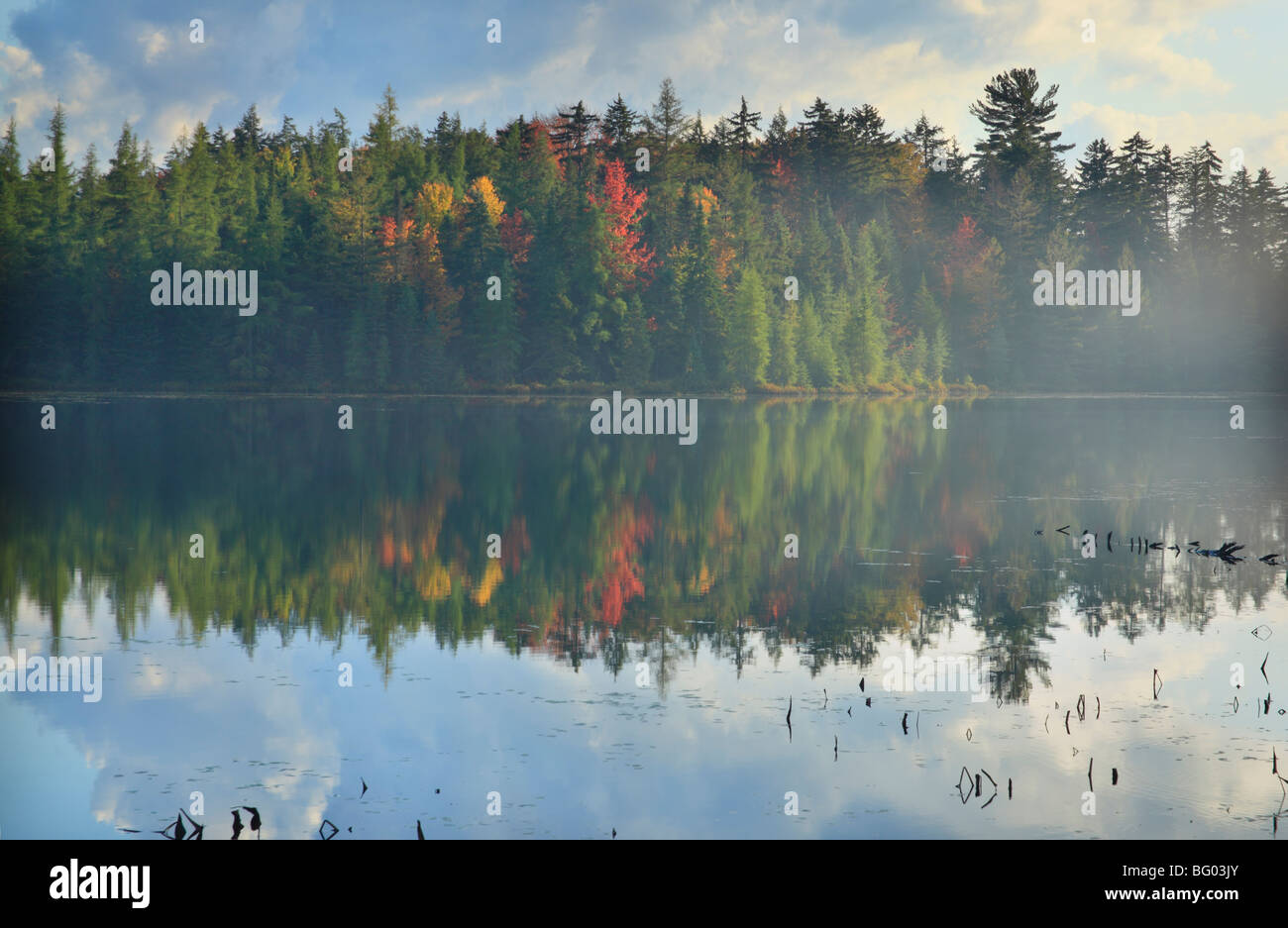 Quiver Pond, Mountain Lodge, Adirondacks, New York Stock Photo - Alamy