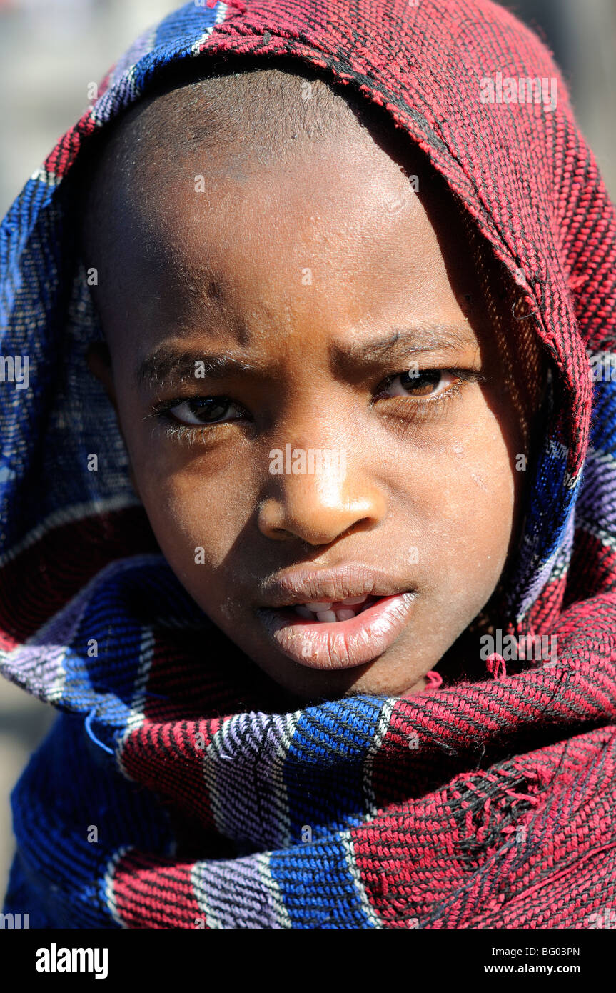 Addis ababa ethiopia africa poor hi-res stock photography and images ...