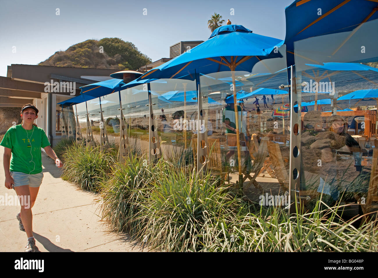 outdoor patio, Boathouse at Hendry's Beach, Santa Barbara, California ...