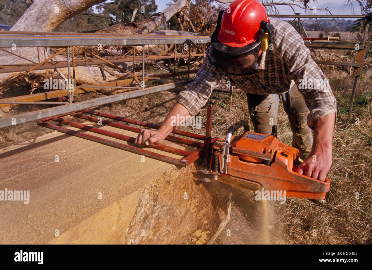 Portable sawmill hi-res stock photography and images - Alamy