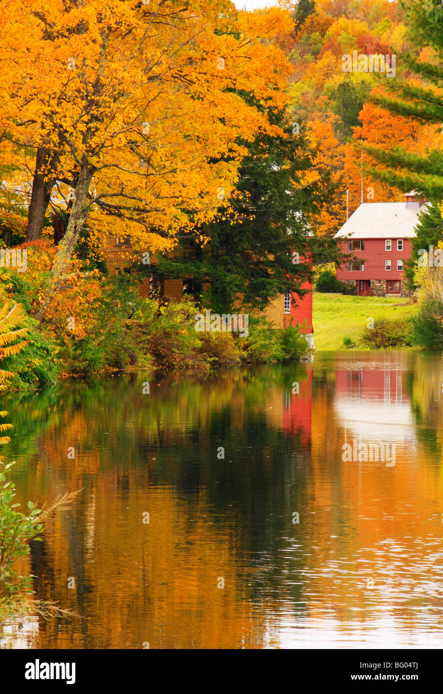 Mill pond eastern hi-res stock photography and images - Alamy