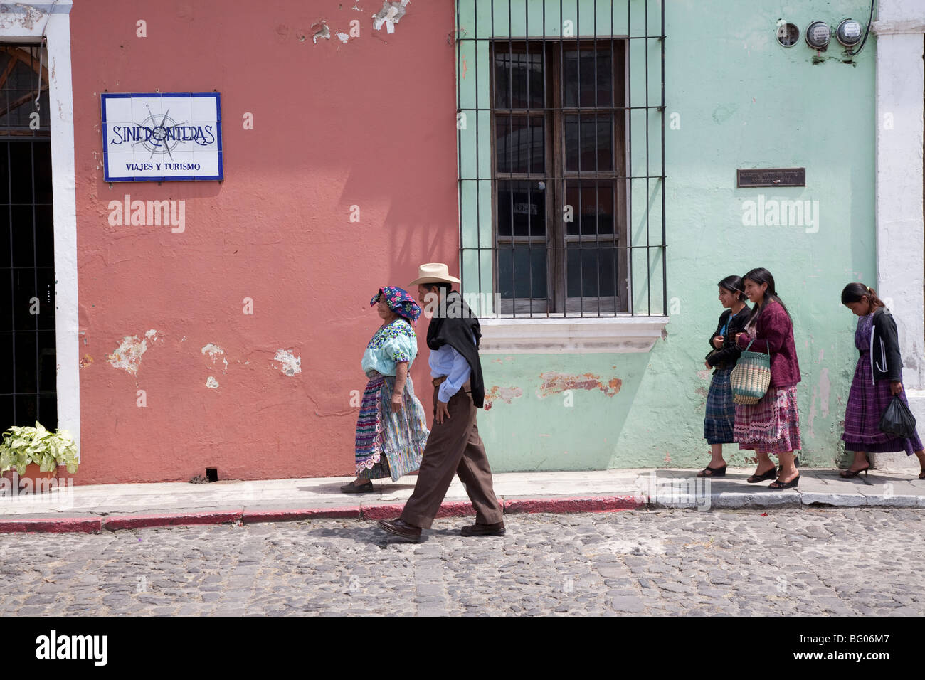 Maya Family in Antigua Guatemala Stock Photo - Alamy