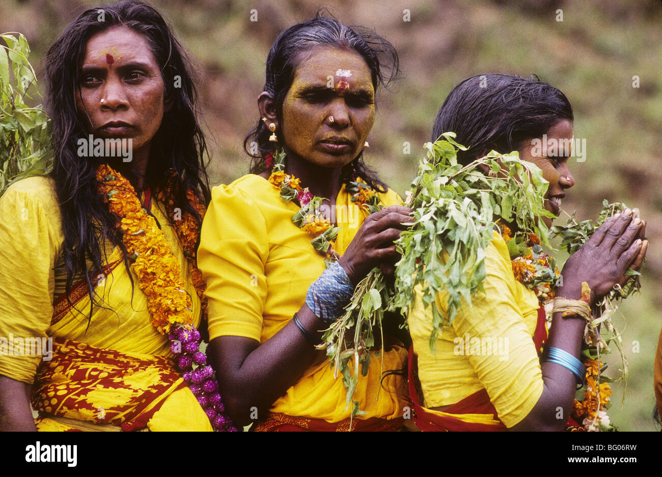 Fire walking ritual in india hi-res stock photography and images - Alamy