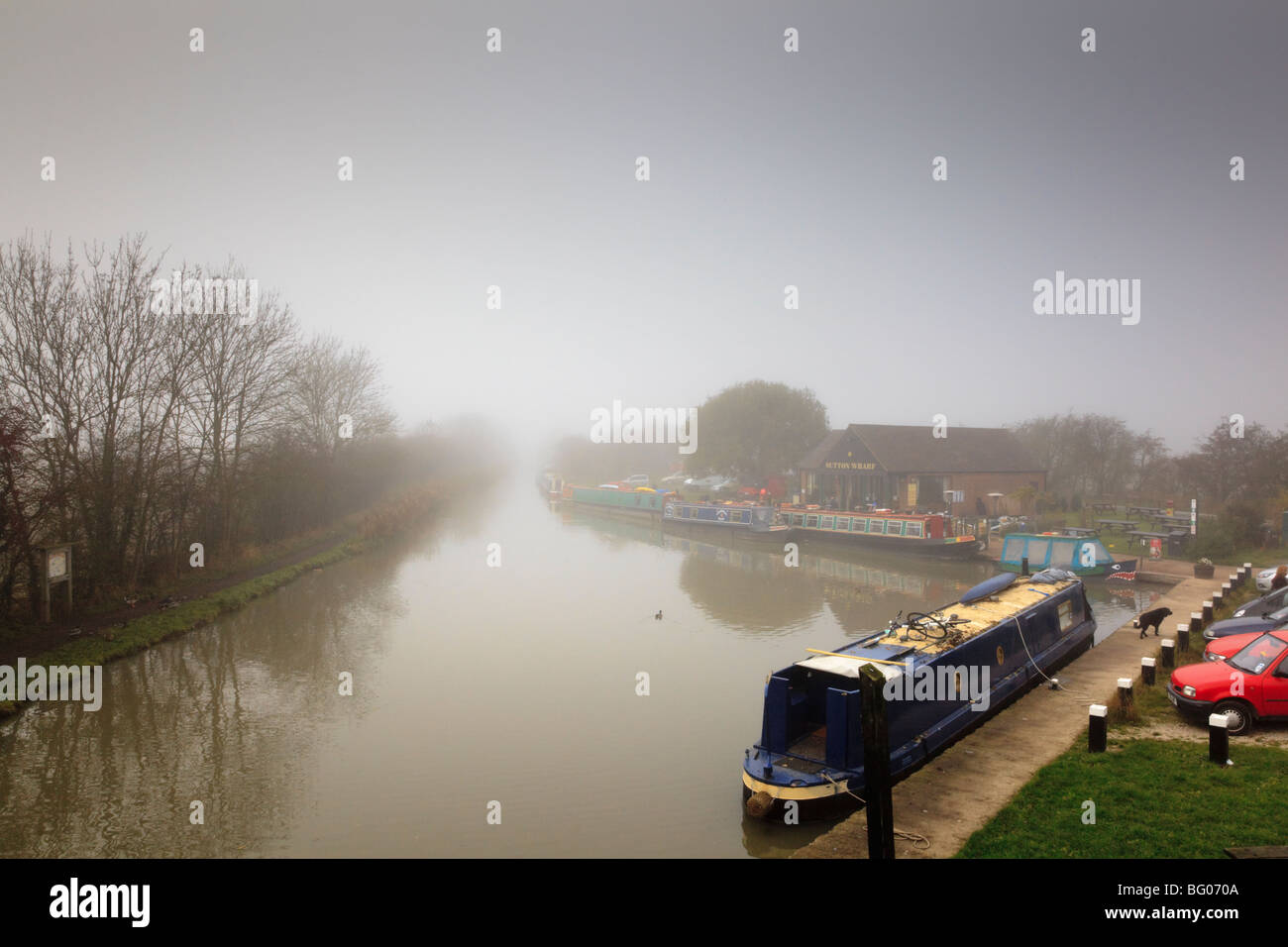 Sutton wharf cafe hi-res stock photography and images - Alamy