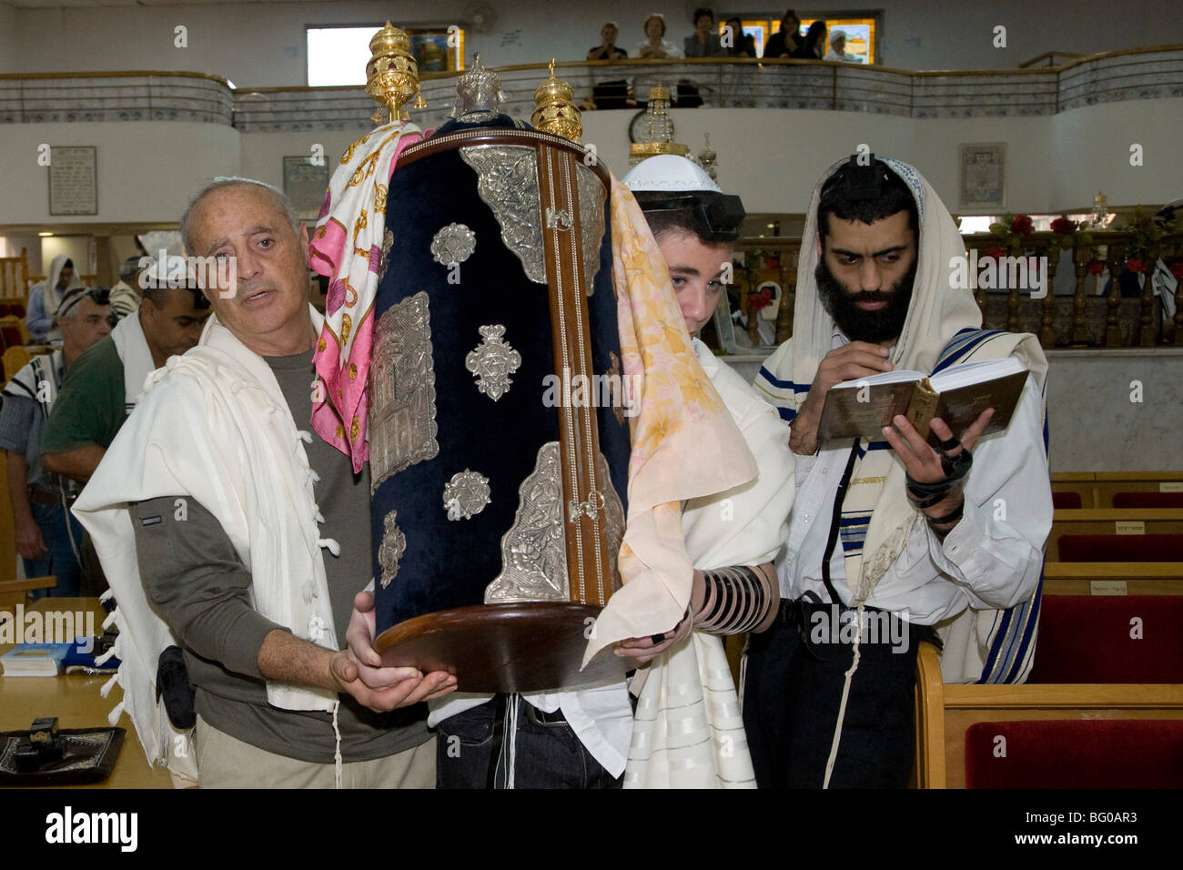 Ark of the torah hi-res stock photography and images - Alamy