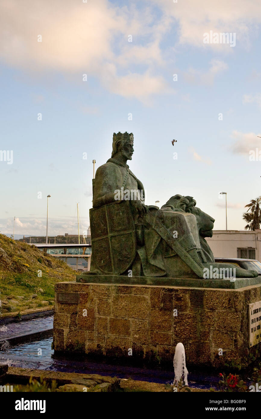 Statue in front of a castle, Statue of Sancho IV El Bravo, Castillo ...