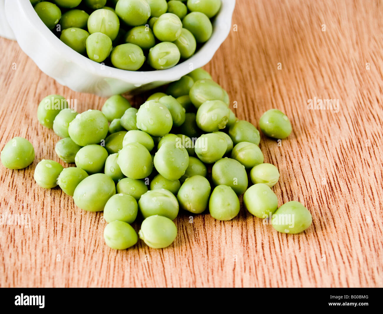 background fresh peas Stock Photo - Alamy