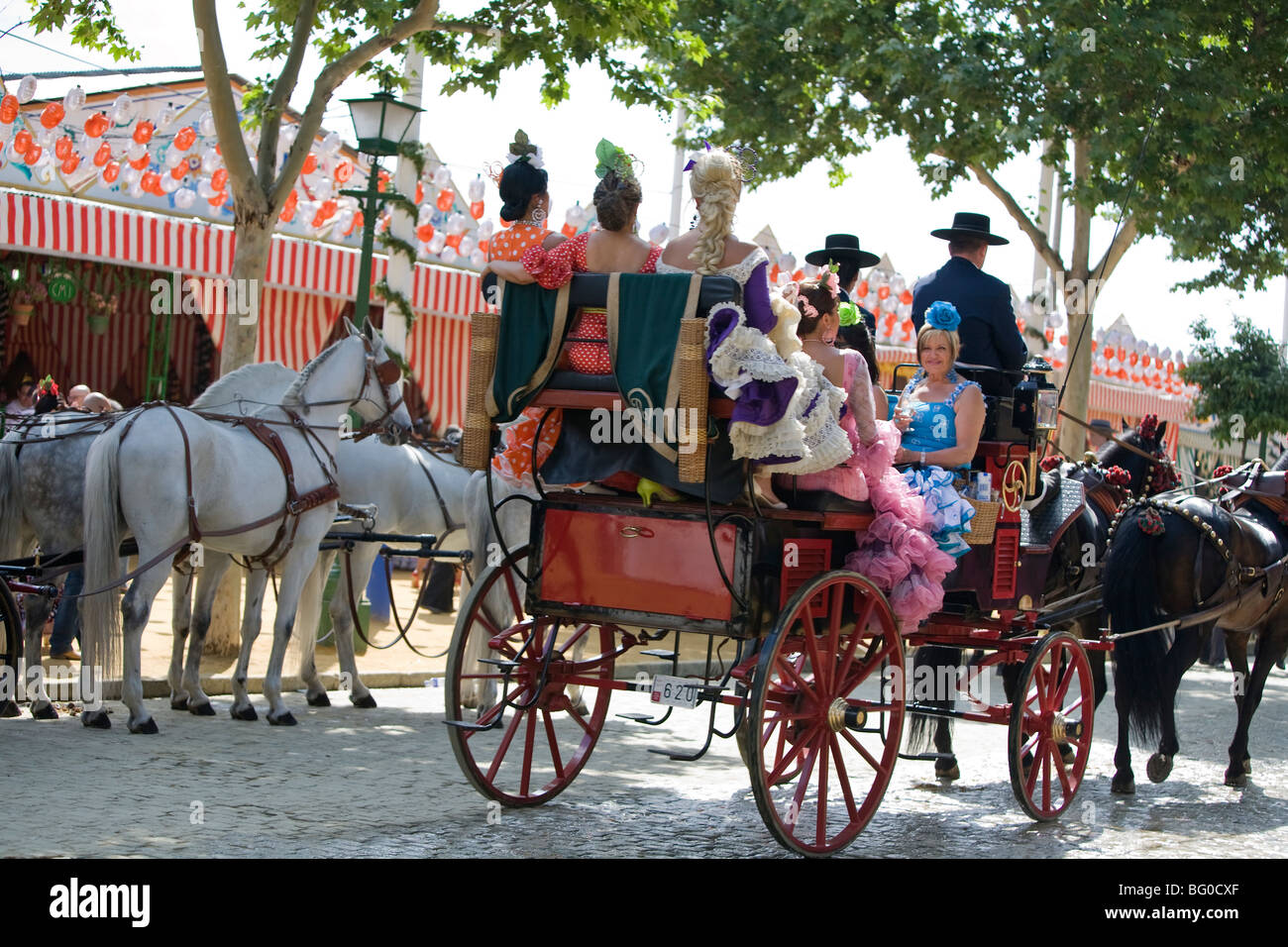 Horse carts hi-res stock photography and images - Alamy