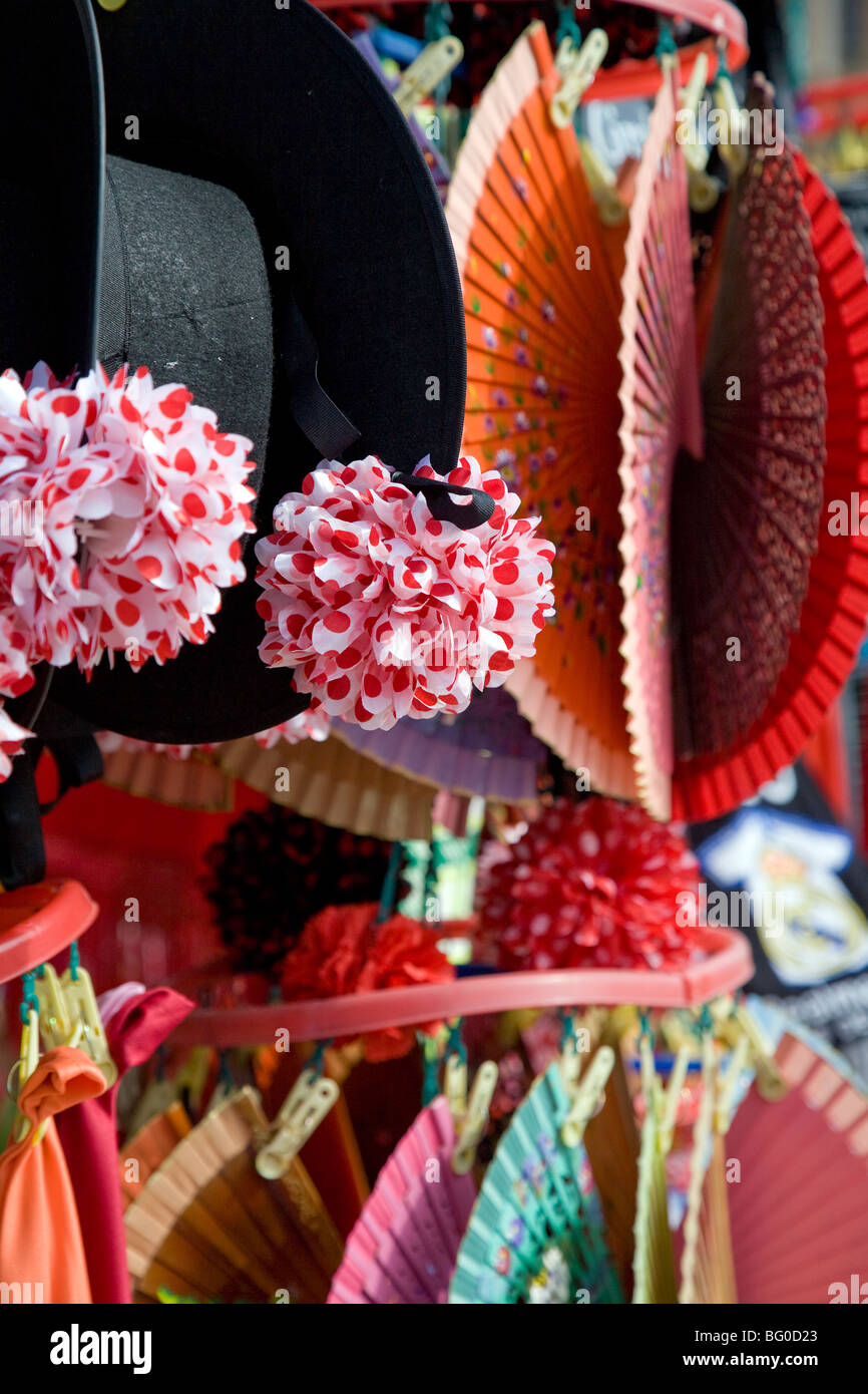 Hand fans hi-res stock photography and images - Alamy