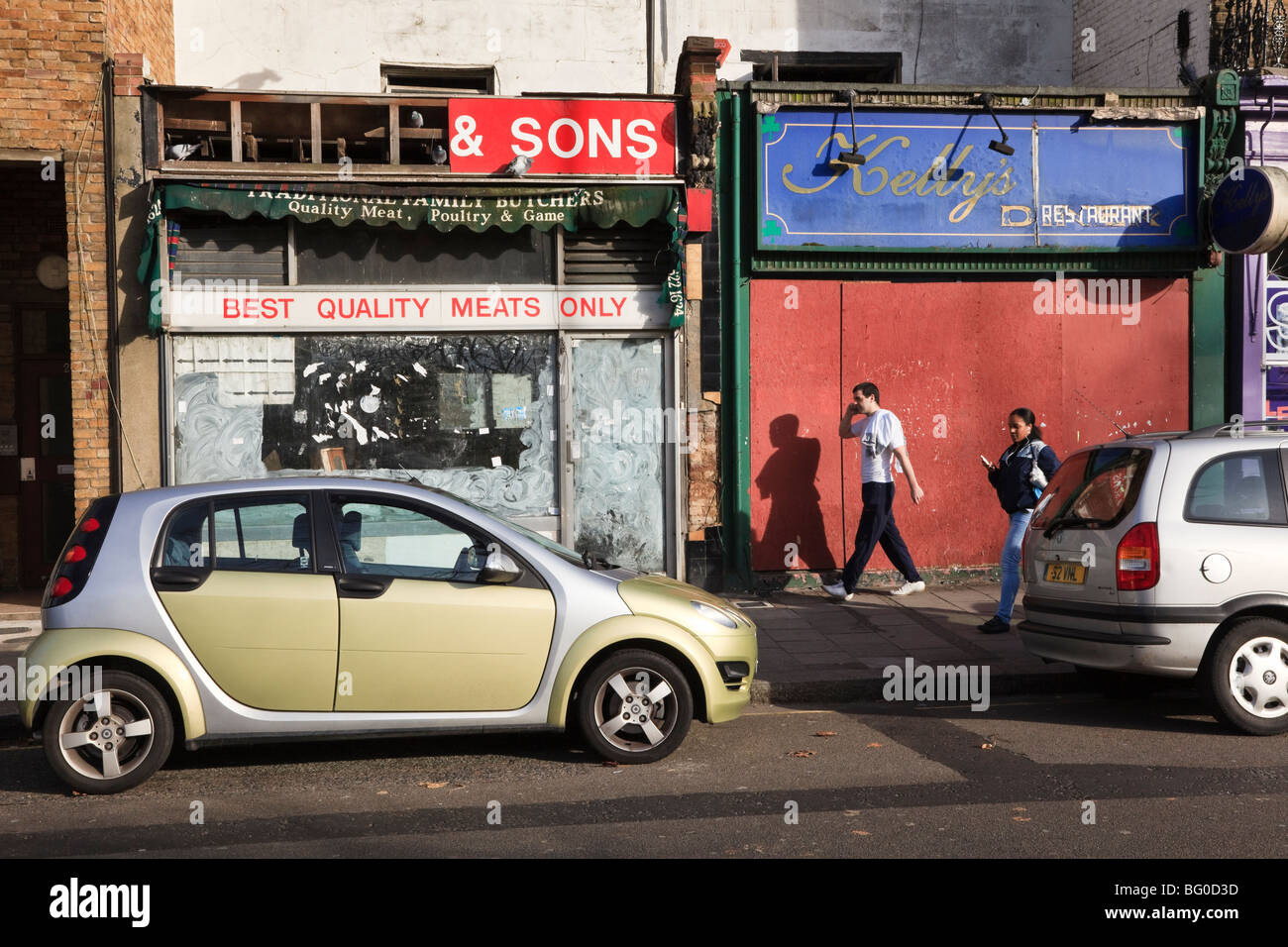 Clapham the pavement shops hi-res stock photography and images - Alamy