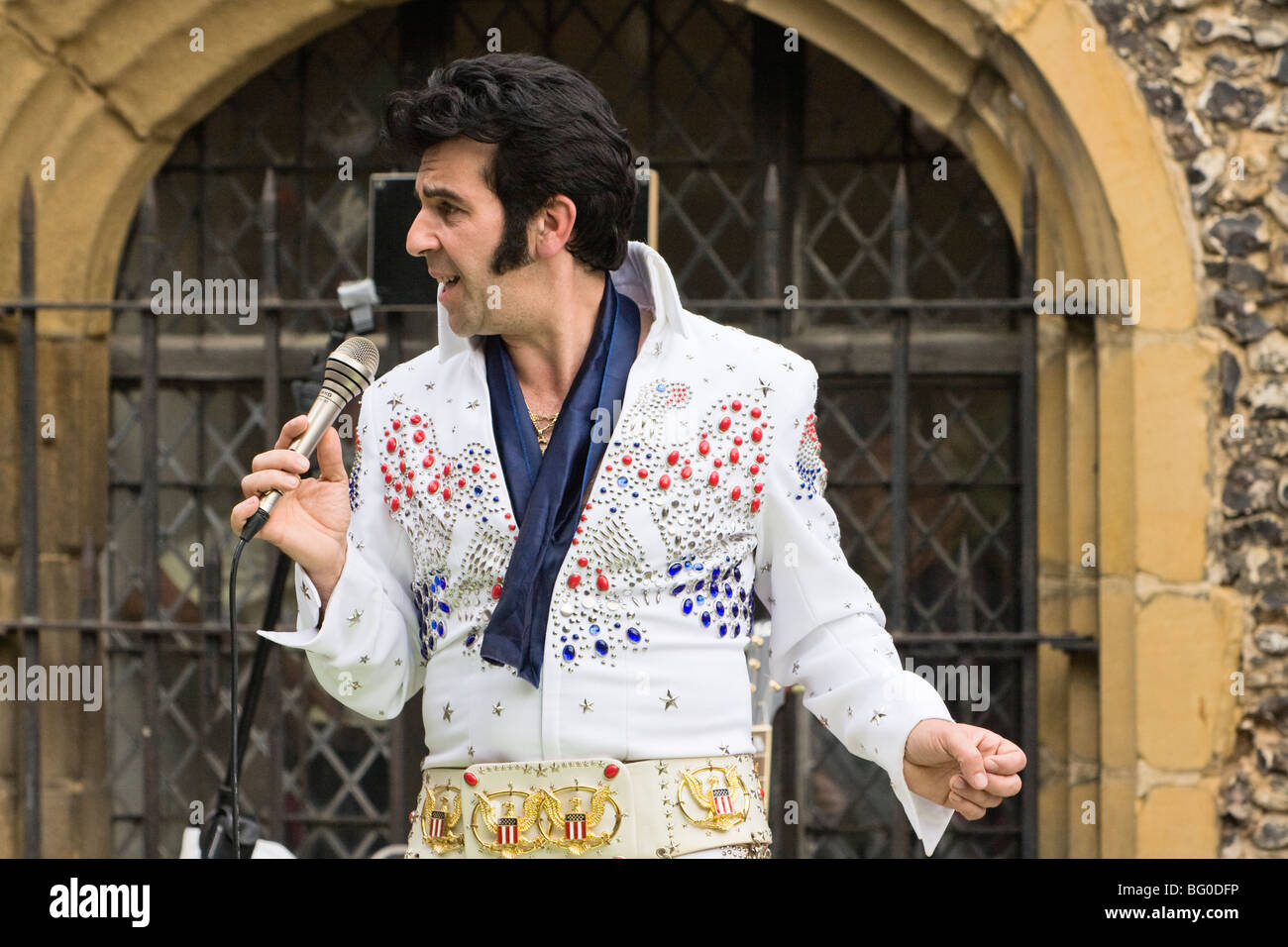 Singer impersonator hi-res stock photography and images - Alamy