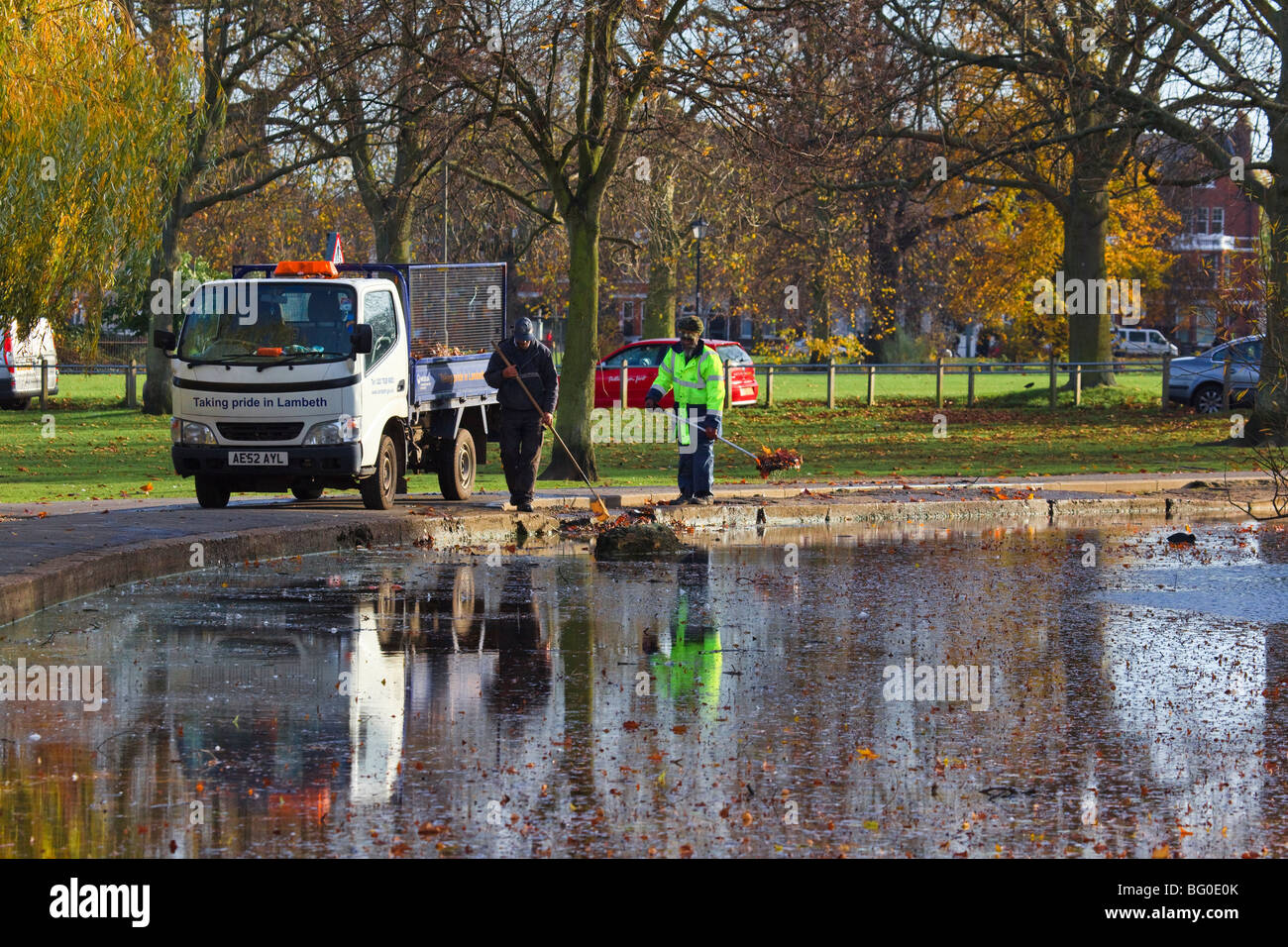 Pond clapham common hi-res stock photography and images - Alamy