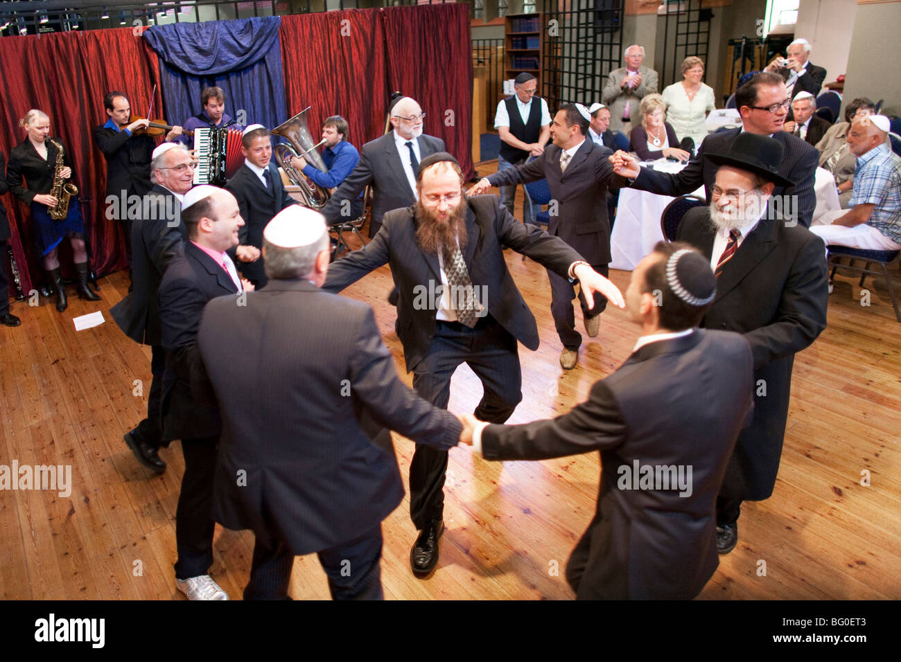 Jewish Wedding. After the weddingceremony the feast can start. Chief ...