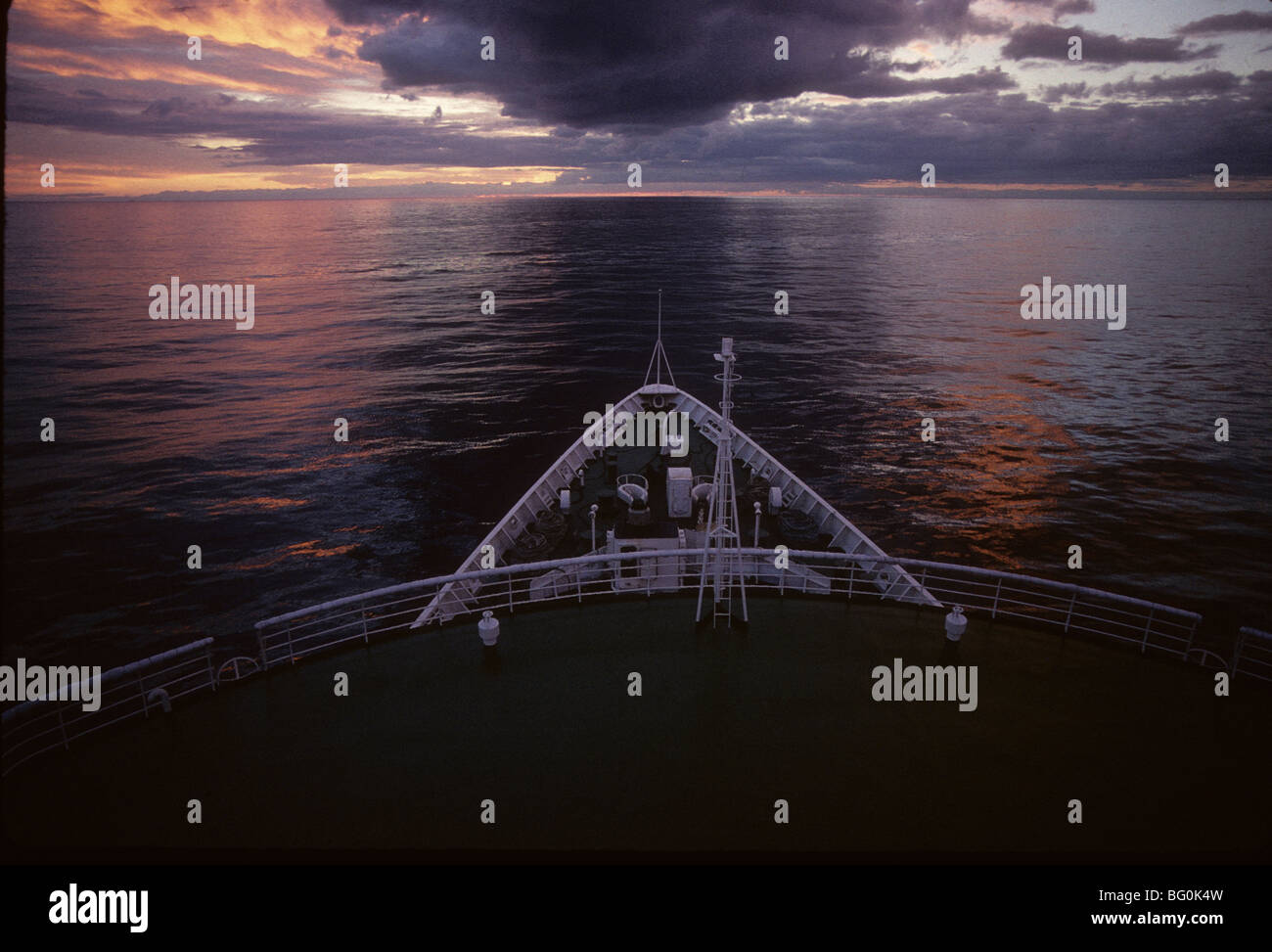 Ss explorer hi-res stock photography and images - Alamy