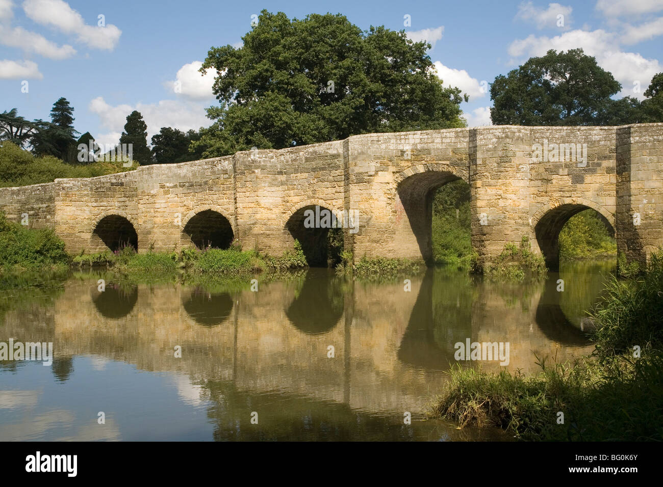 Stopham bridge over River Arun, near Pulborough, Sussex, England ...