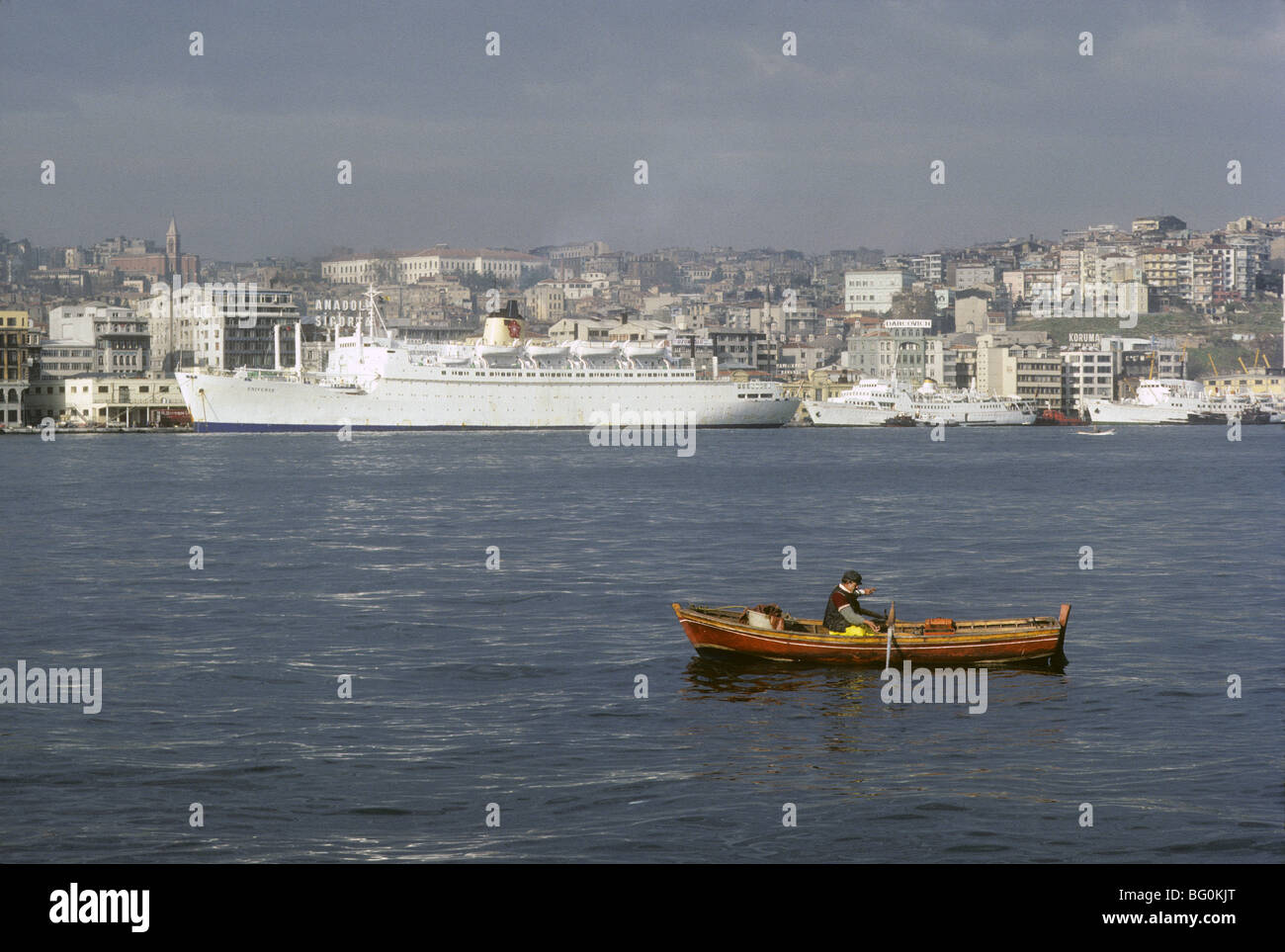 SS Universe (now scrapped) in Istanbul, Turkey Stock Photo - Alamy