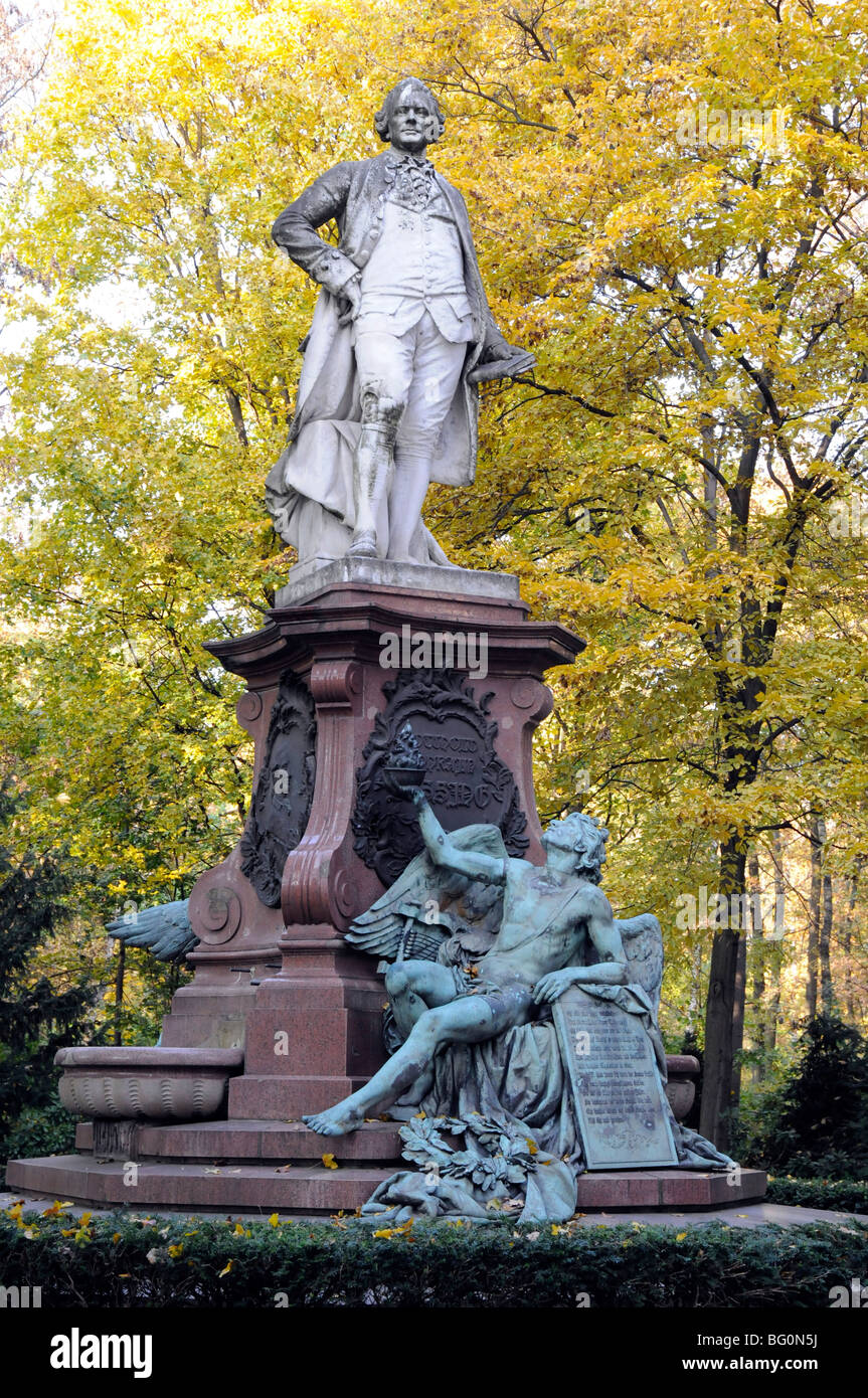 Statue of gotthold ephraim lessing hi-res stock photography and images ...