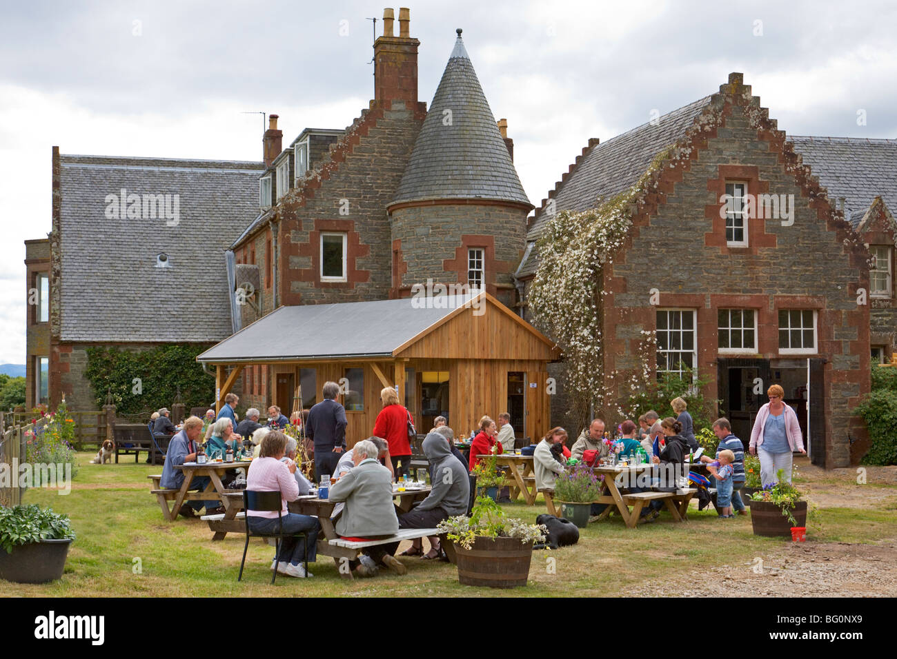 The Seafood Cabin on the Skipness Estate, Kintyre Stock Photo - Alamy