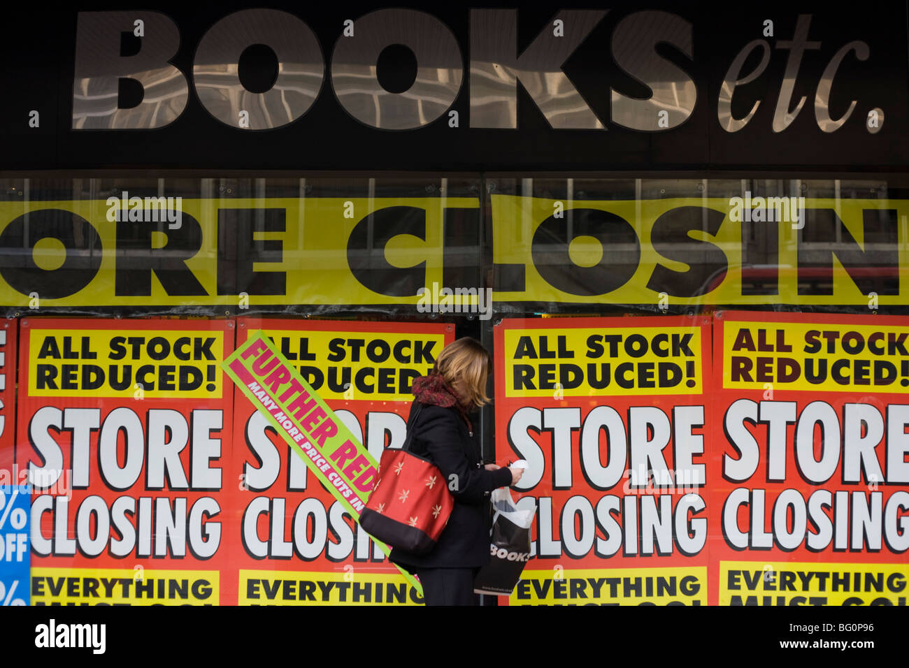 Closing down and all stock must go posters outside branch of 'Books Etc ...