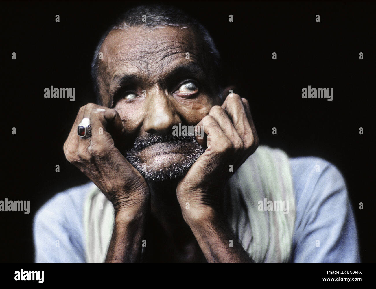 Blind people india hi-res stock photography and images - Alamy