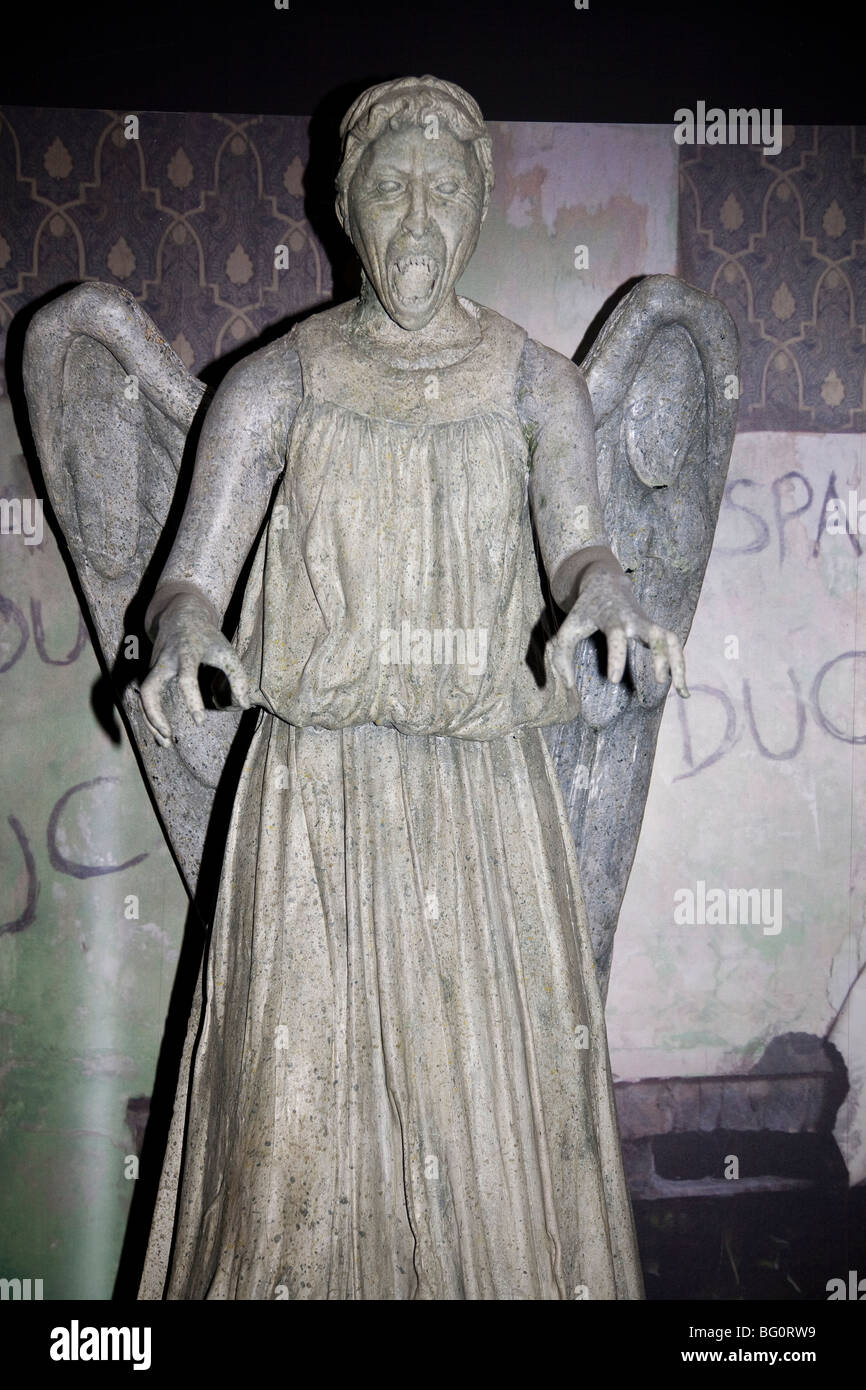 Weeping angel dr who hi-res stock photography and images - Alamy