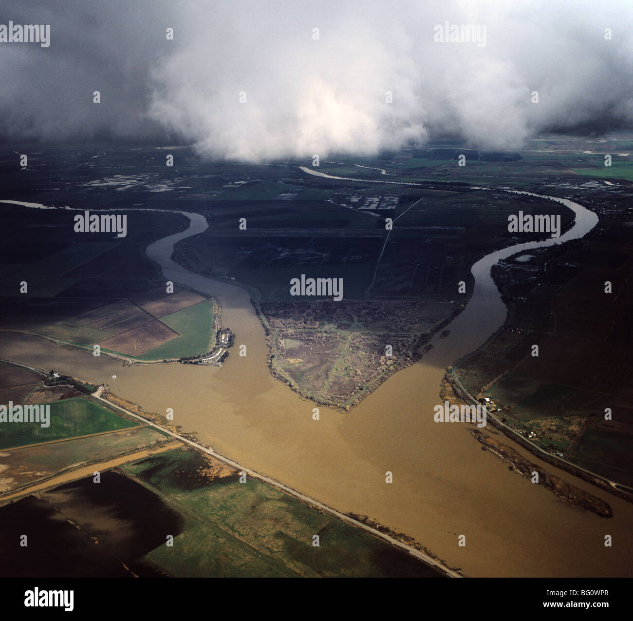 Sacramento river erosion hi-res stock photography and images - Alamy