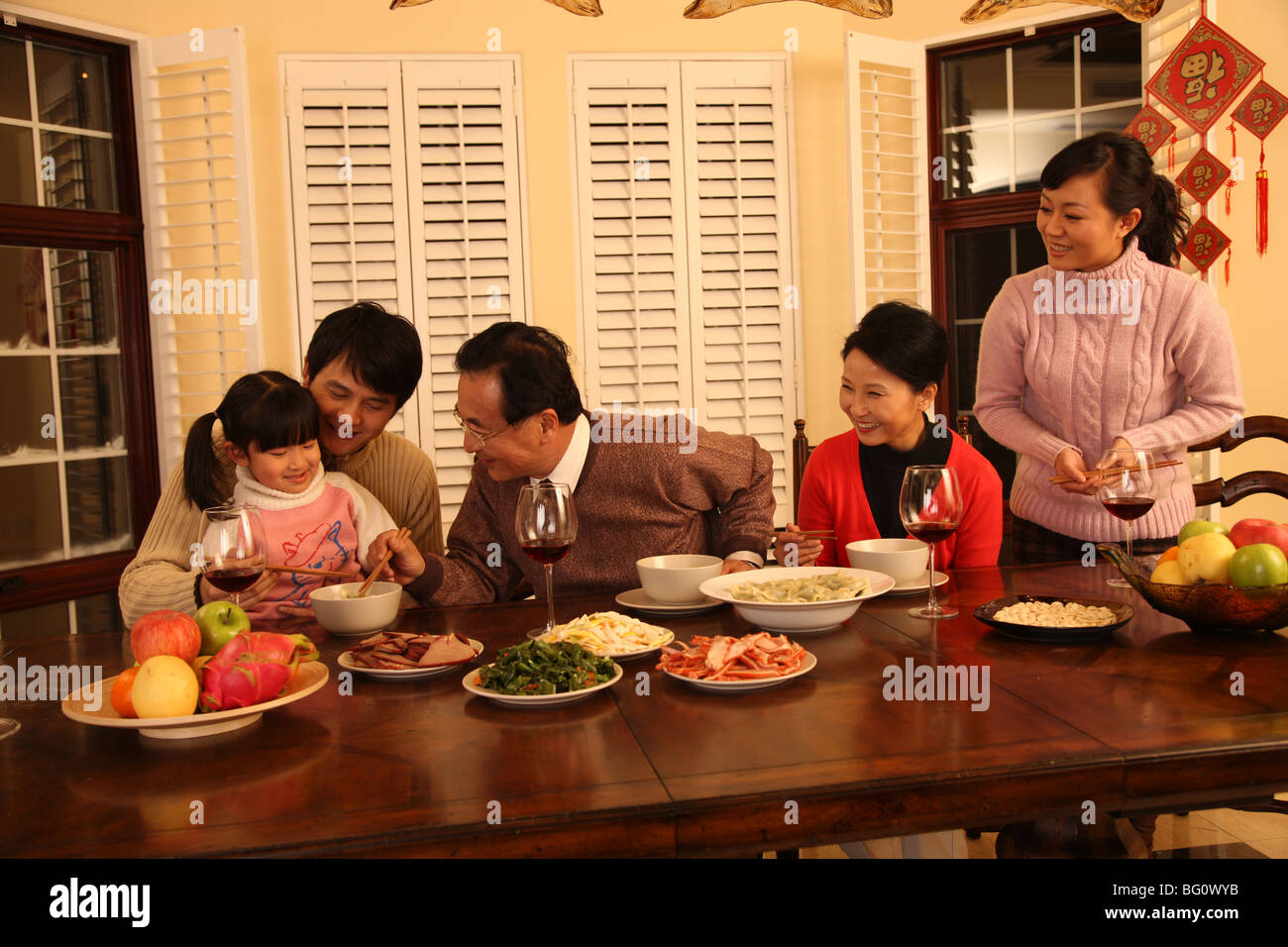 The family reunion hi-res stock photography and images - Alamy