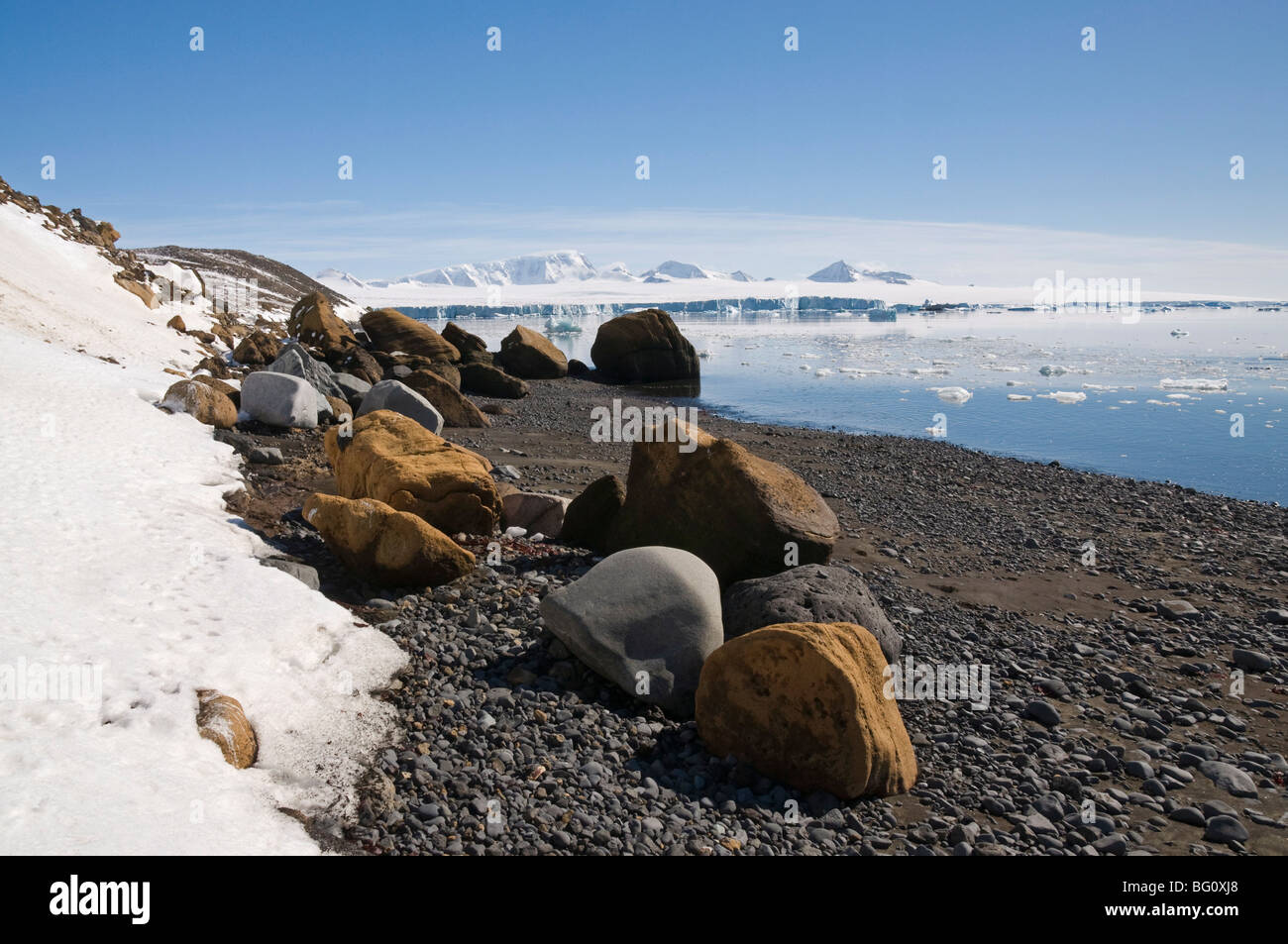 Brown bluff beach antarctica hi-res stock photography and images - Alamy