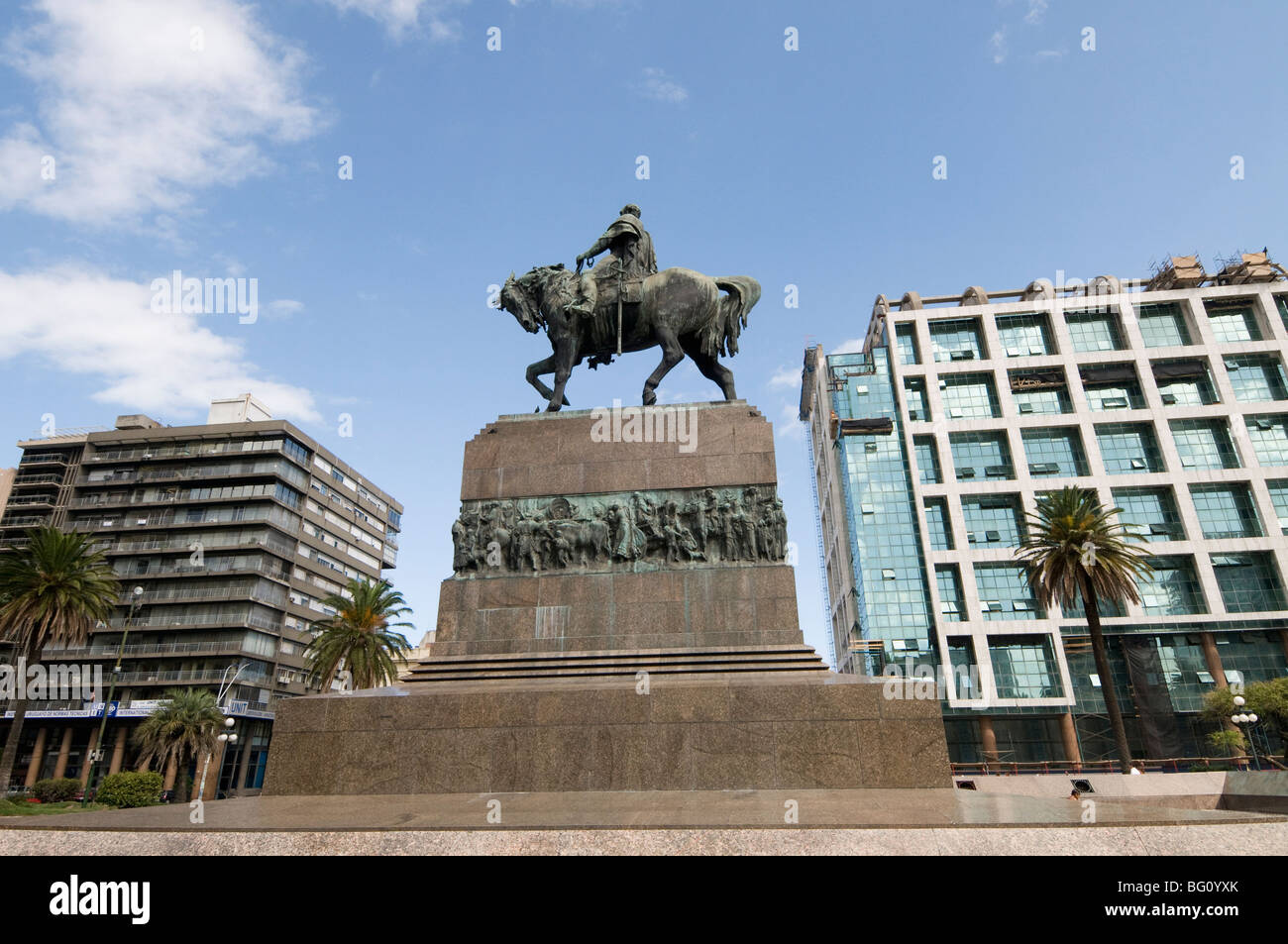 Statue of Artigas, Plaza Independencia (Independence Square ...