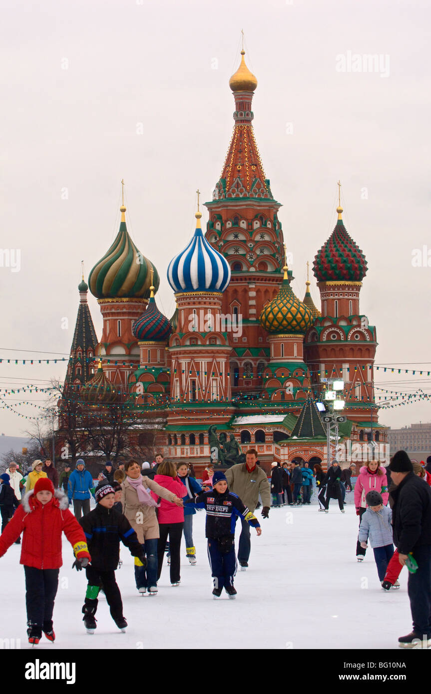 Moscow red square ice skating hi-res stock photography and images - Alamy