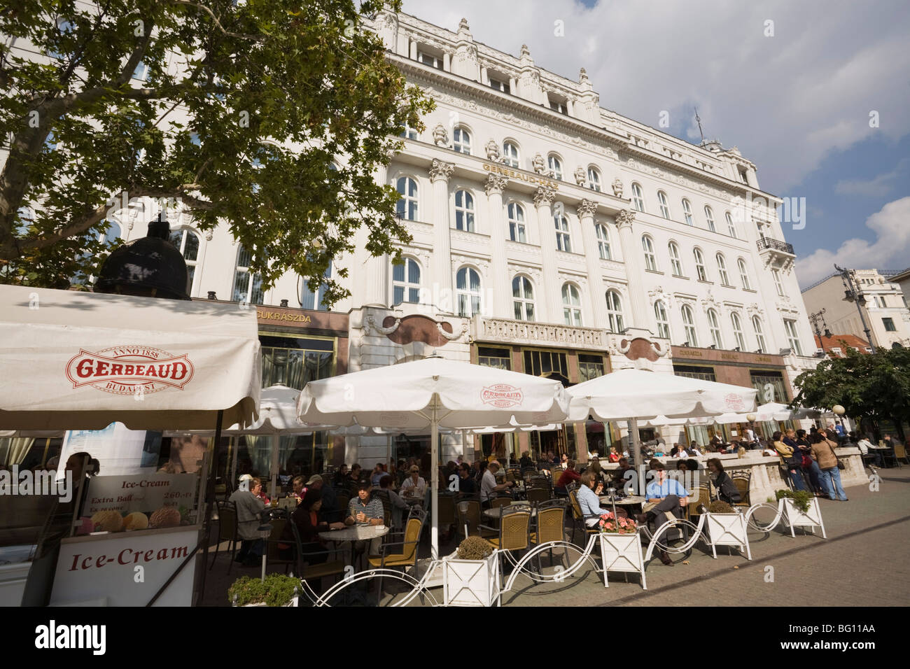 Cafe Gerbeaud, Budapest, Hungary, Europe Stock Photo - Alamy