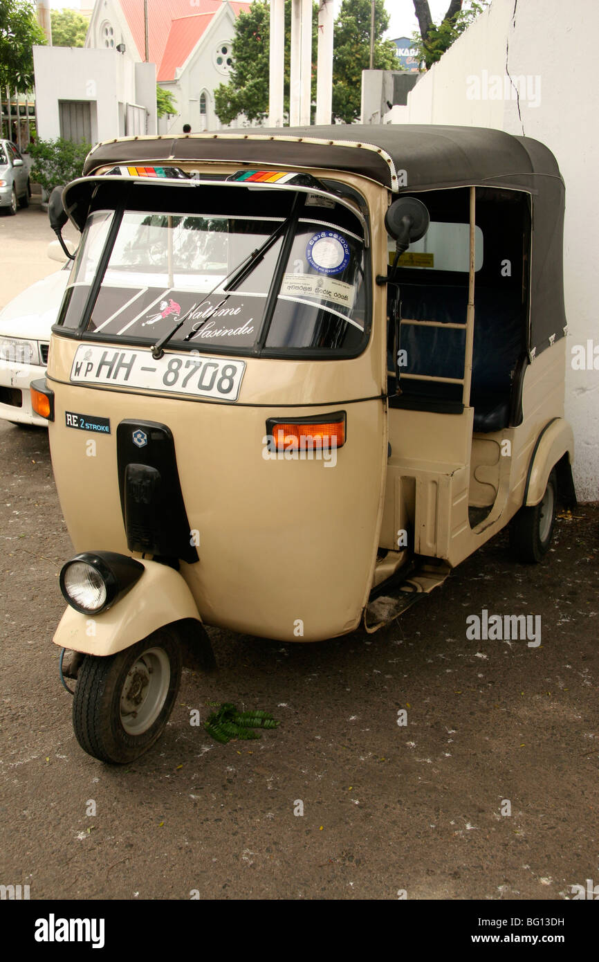 An autorickshaw stands in the centre of Colombo, Sri Lanka Stock Photo ...