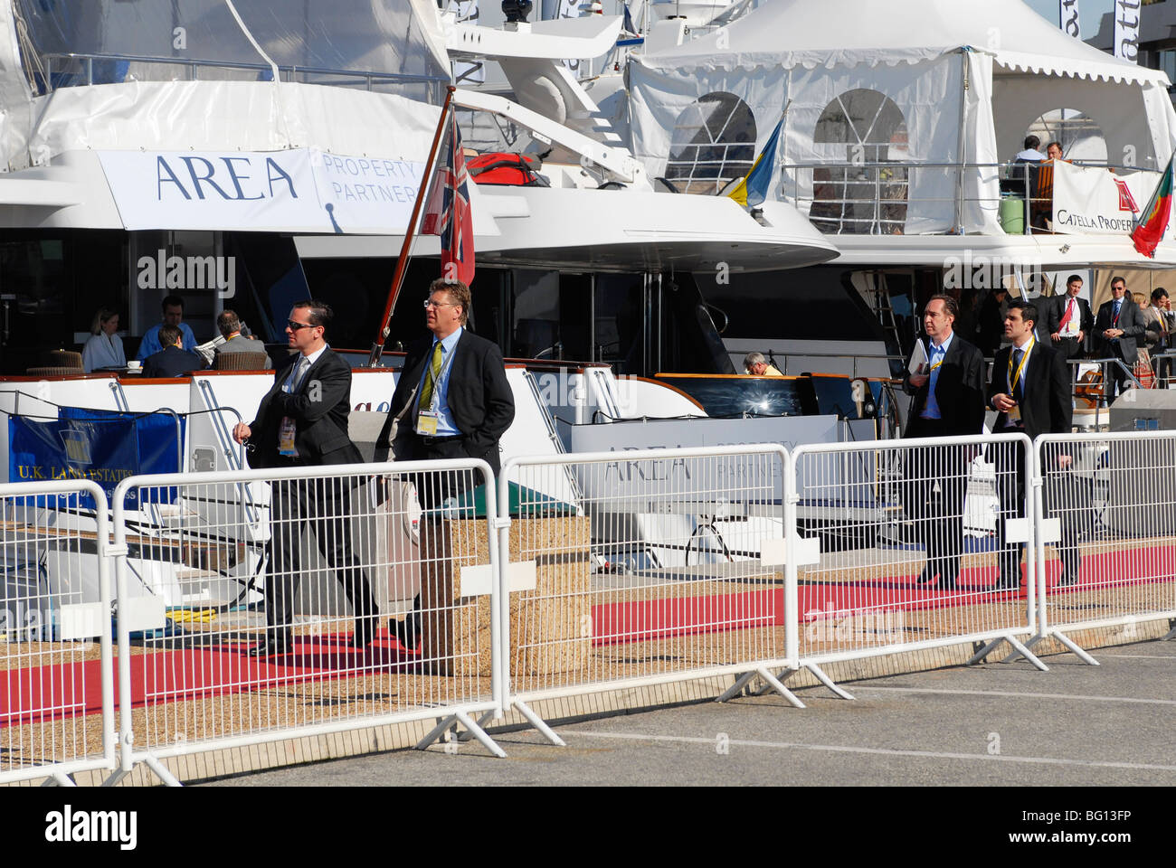 Mipim yacht hi-res stock photography and images - Alamy