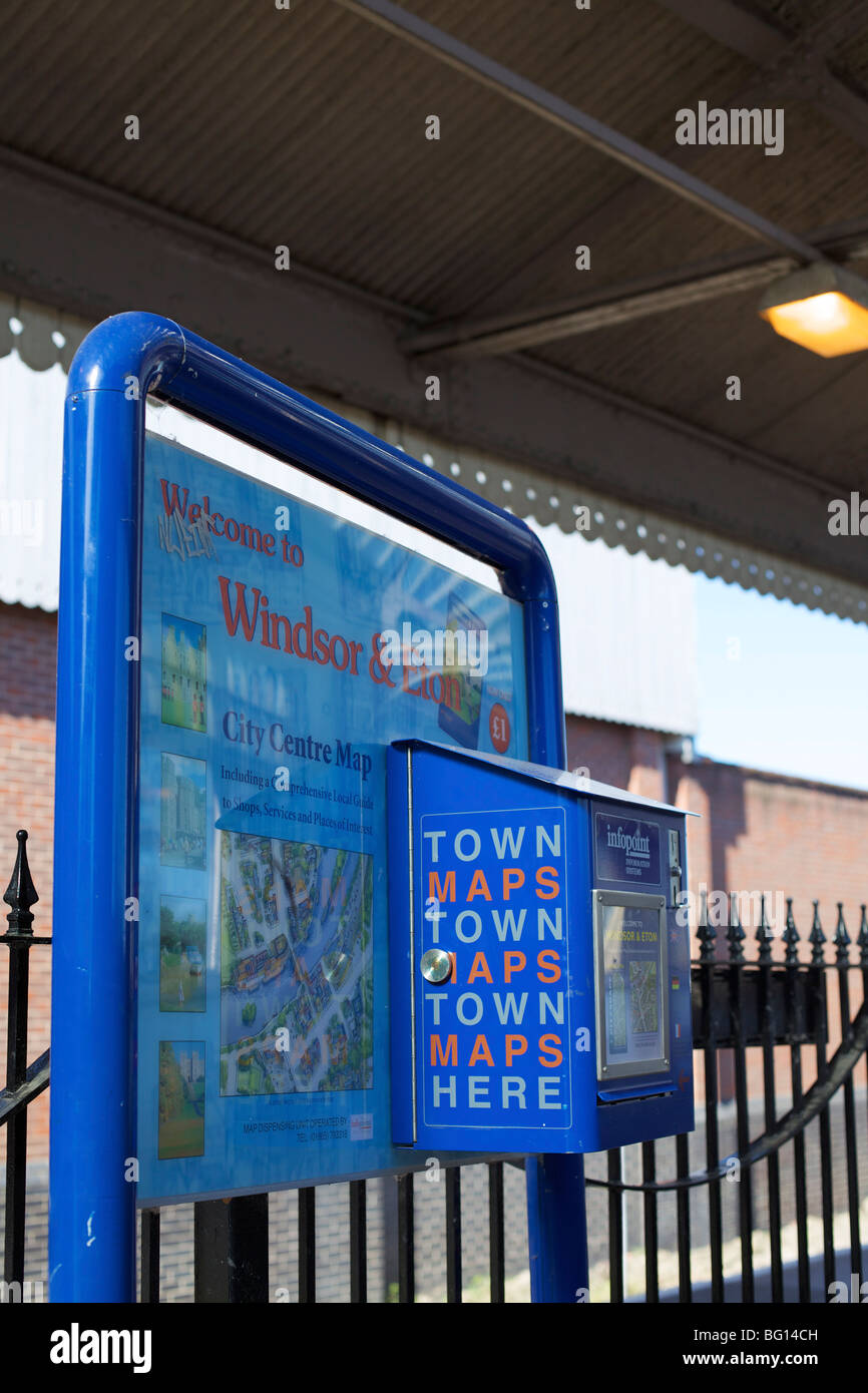 Welcome to windsor sign hi-res stock photography and images - Alamy