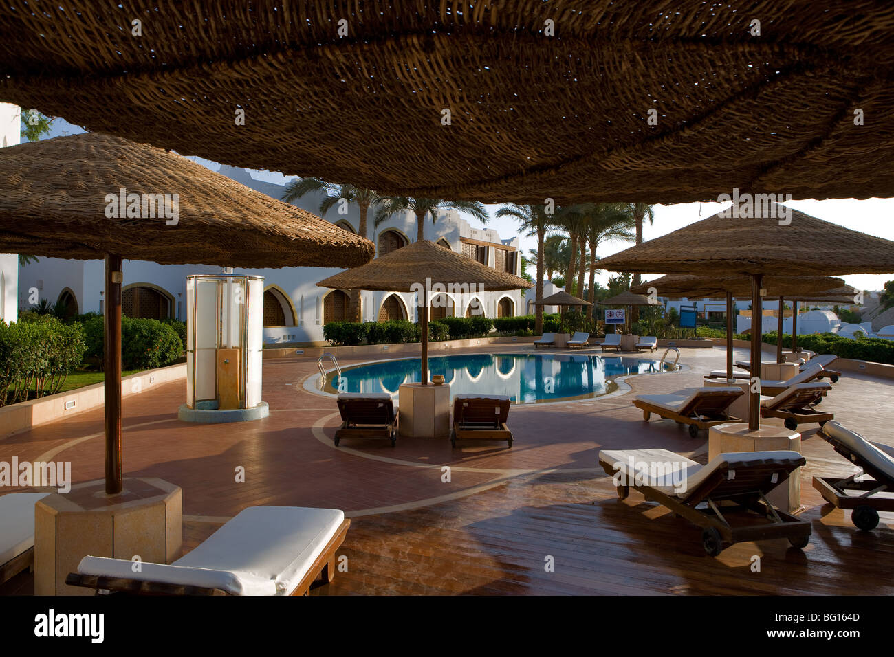 Swimming pool egypt hi-res stock photography and images - Alamy